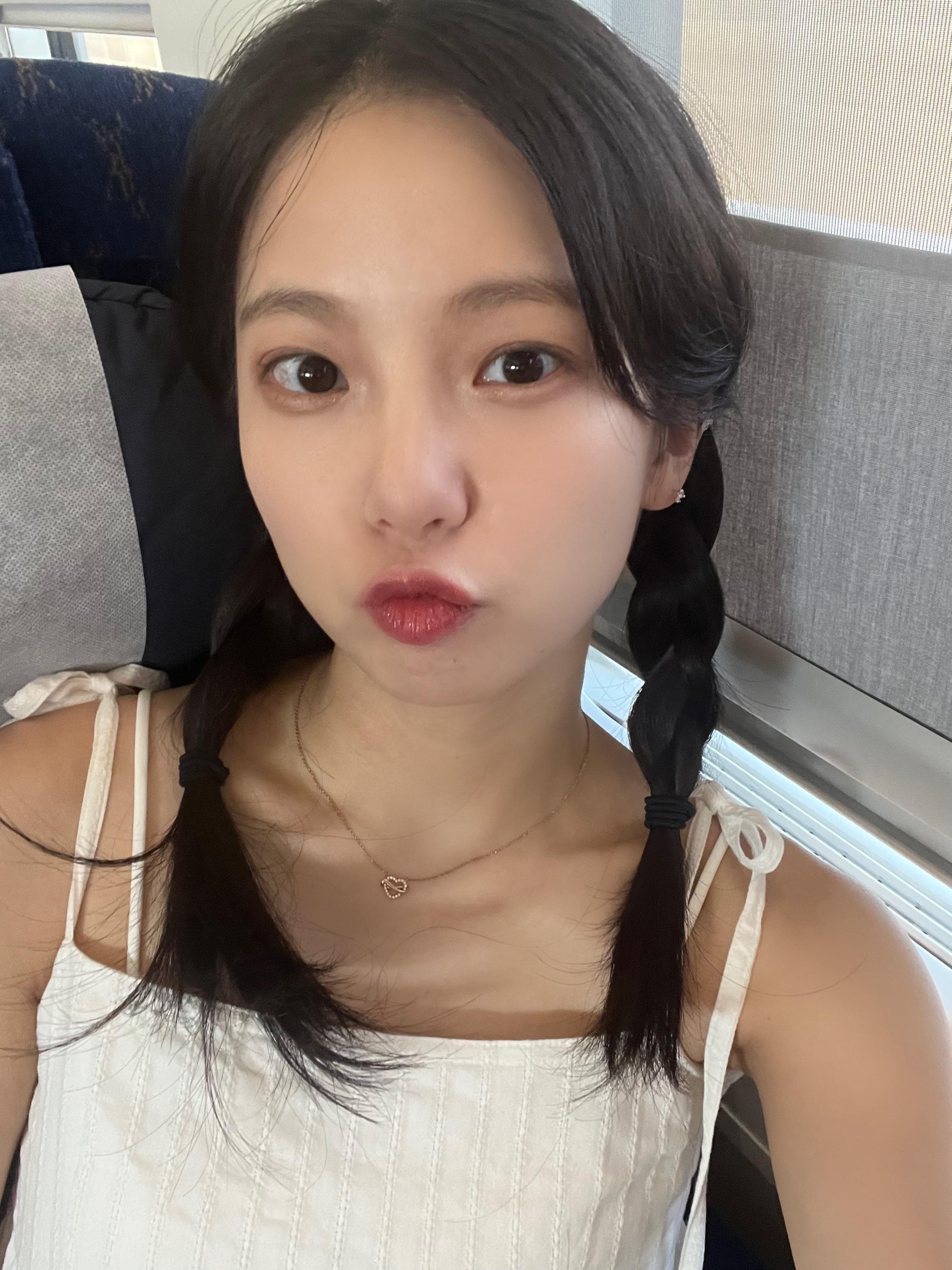 Kep1er - Yujin | Scrolller