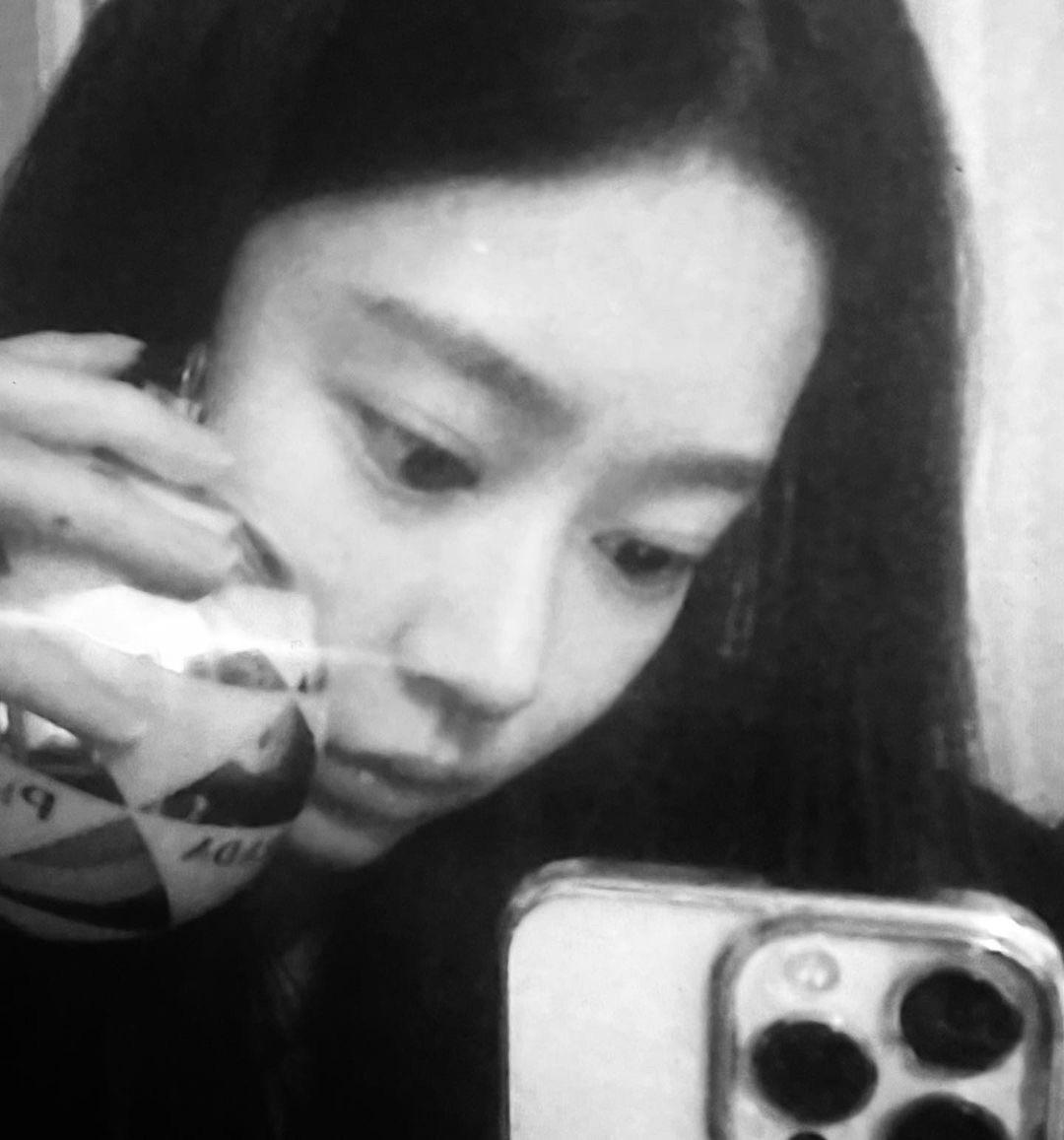 Discover more like IZone: 221225 Kim Minju Instagram Update and Related ...