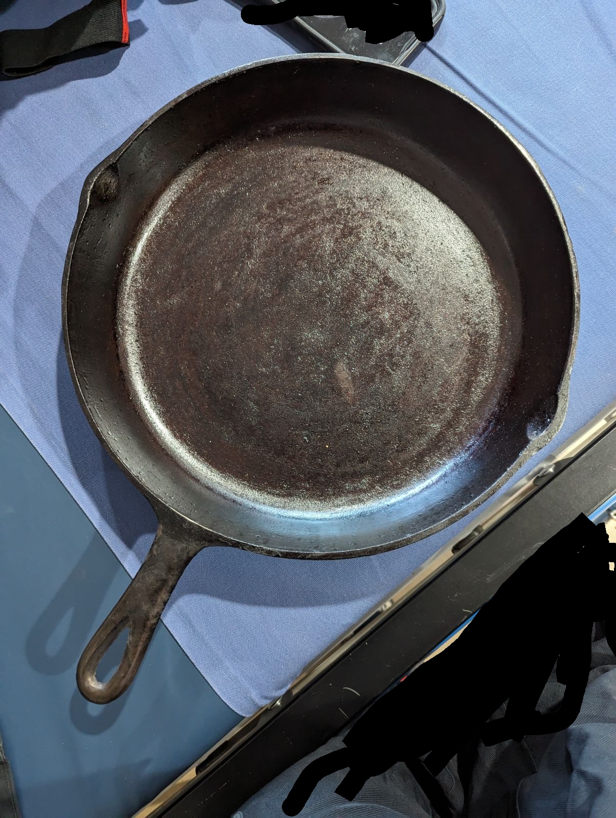 Identify this cast iron? | Scrolller