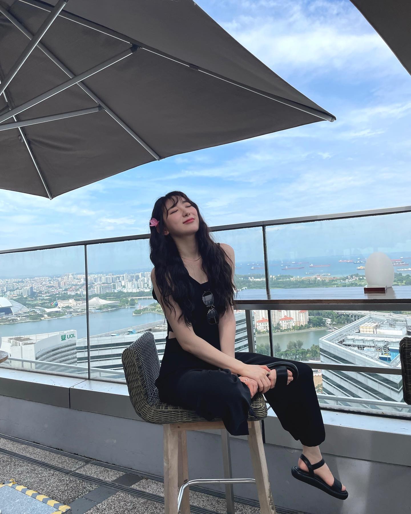 IZ*ONE - Chaeyeon | Scrolller