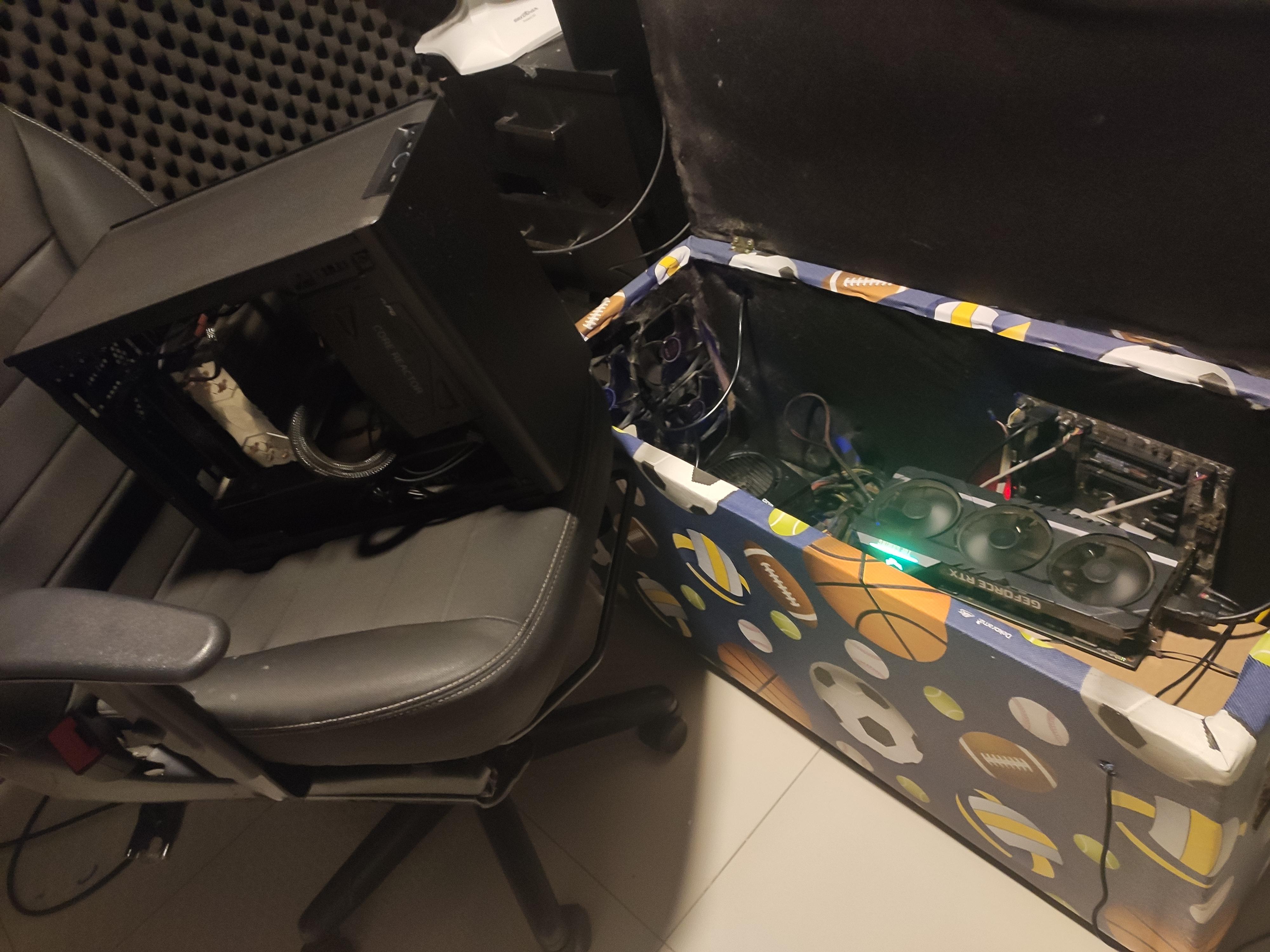 My first SFF PC! This one is for my eorkplace, putting in comparison with my personal desktop ...