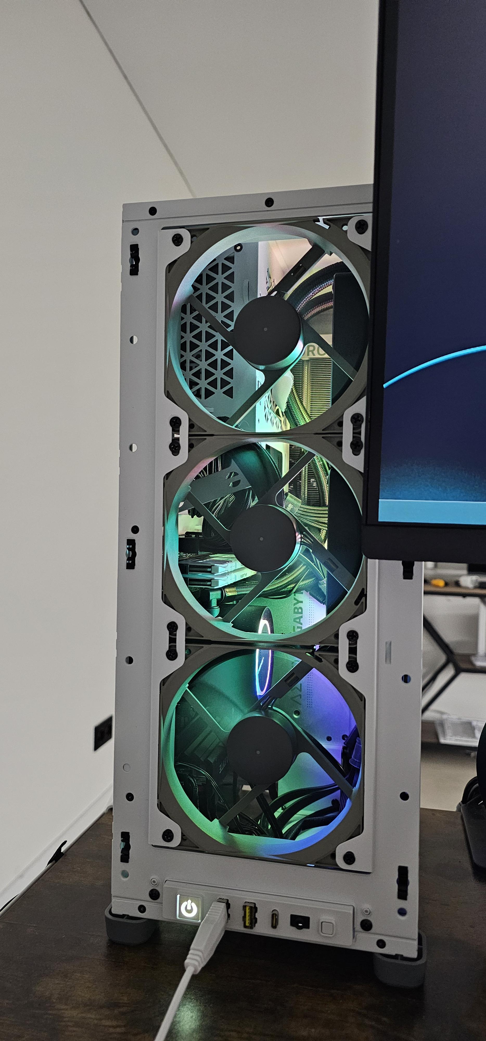 My new Corsair 2000D bed gaming PC | Scrolller