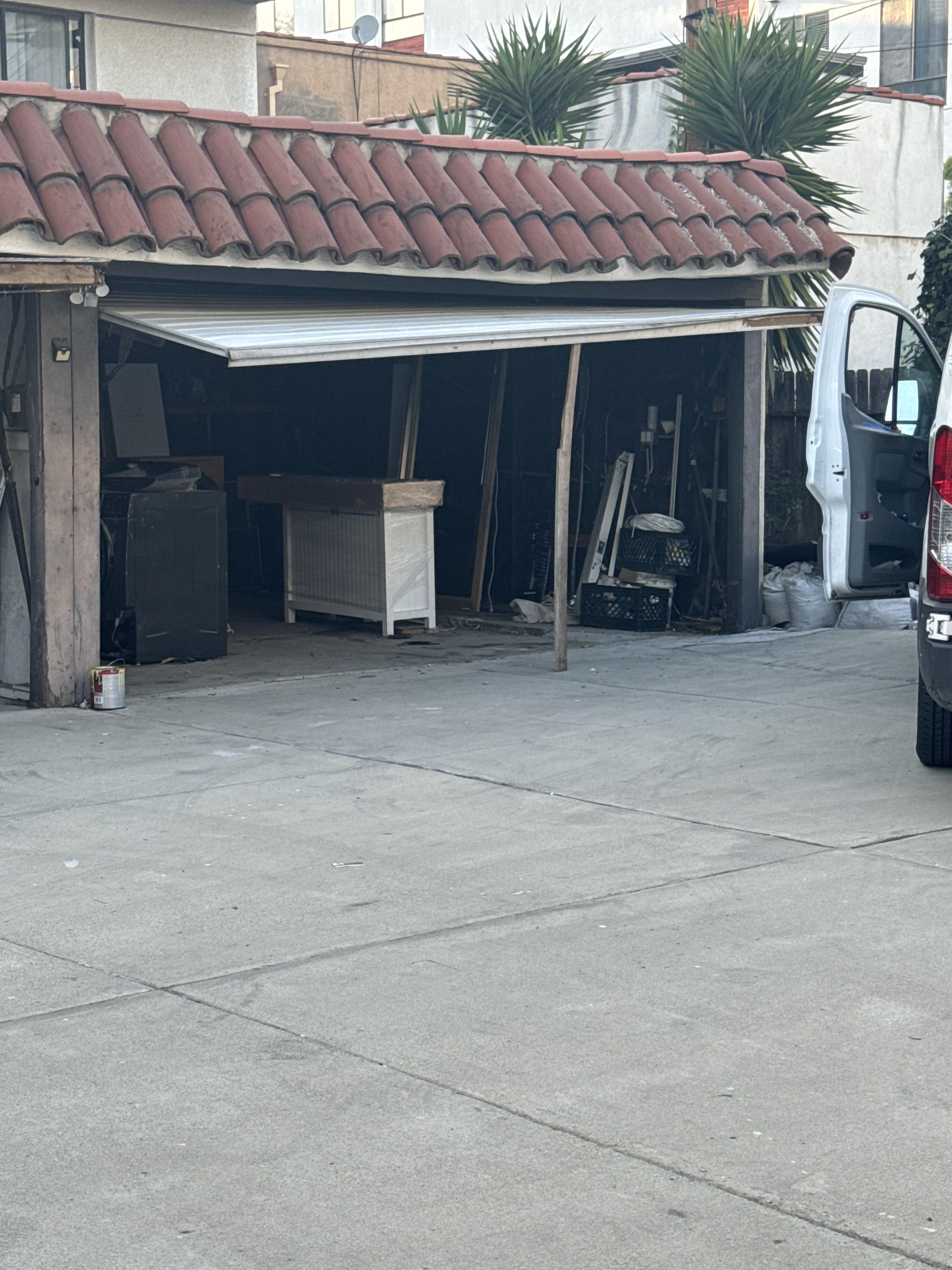 Neighbors Got the Lads Working on the Garage | Scrolller