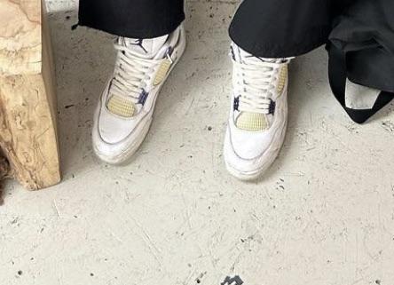 Can anyone help ID these for me? | Scrolller