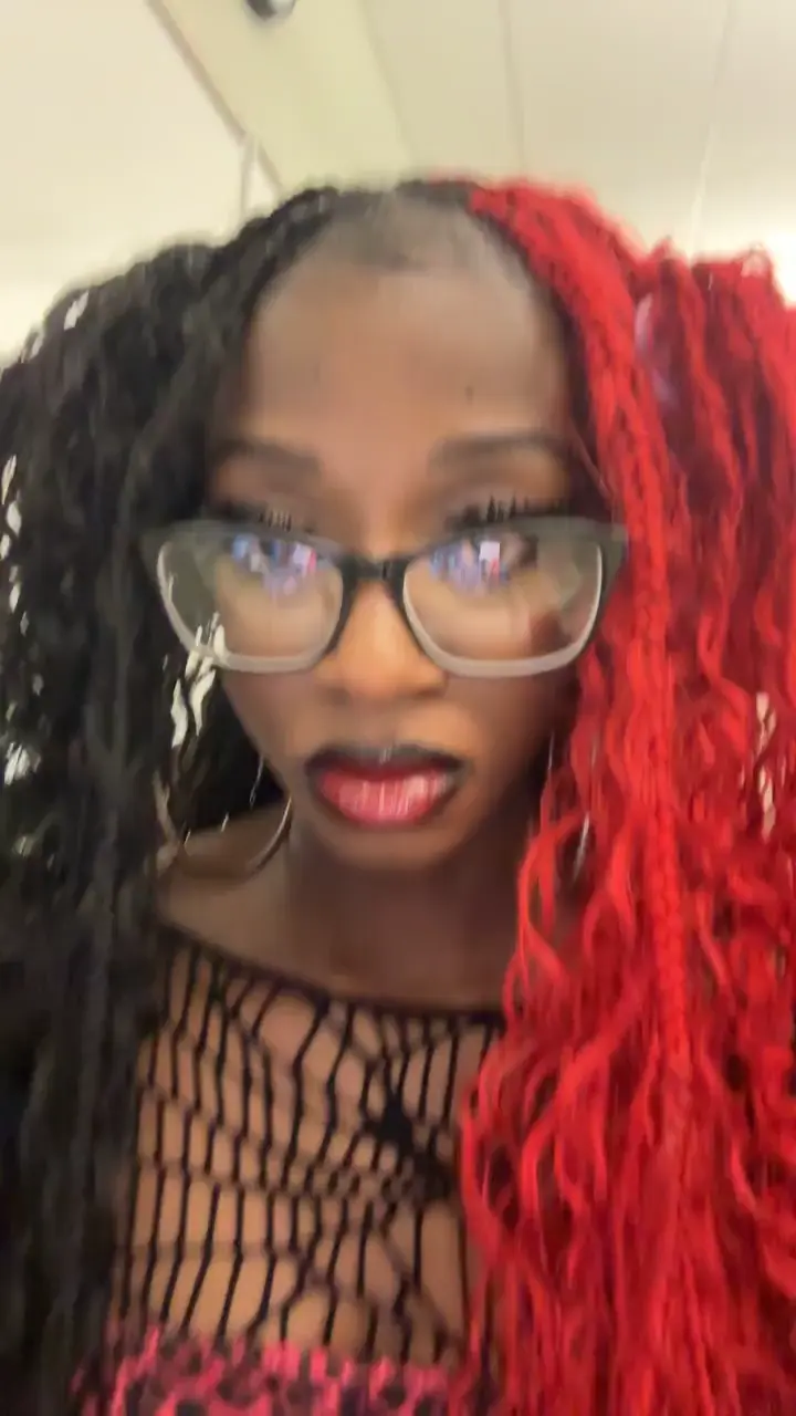 New hairstyle | Scrolller