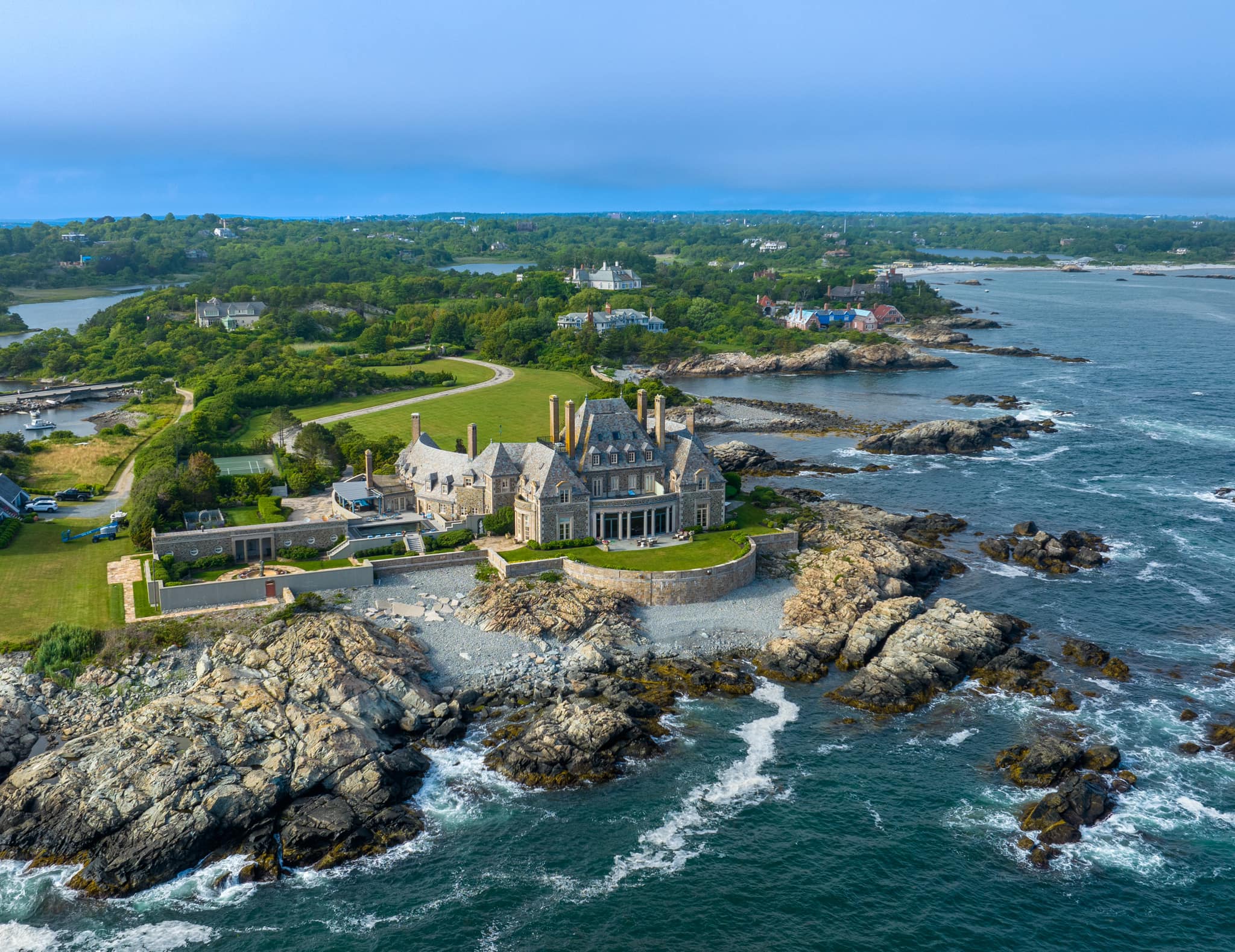 Newport, RI | Scrolller