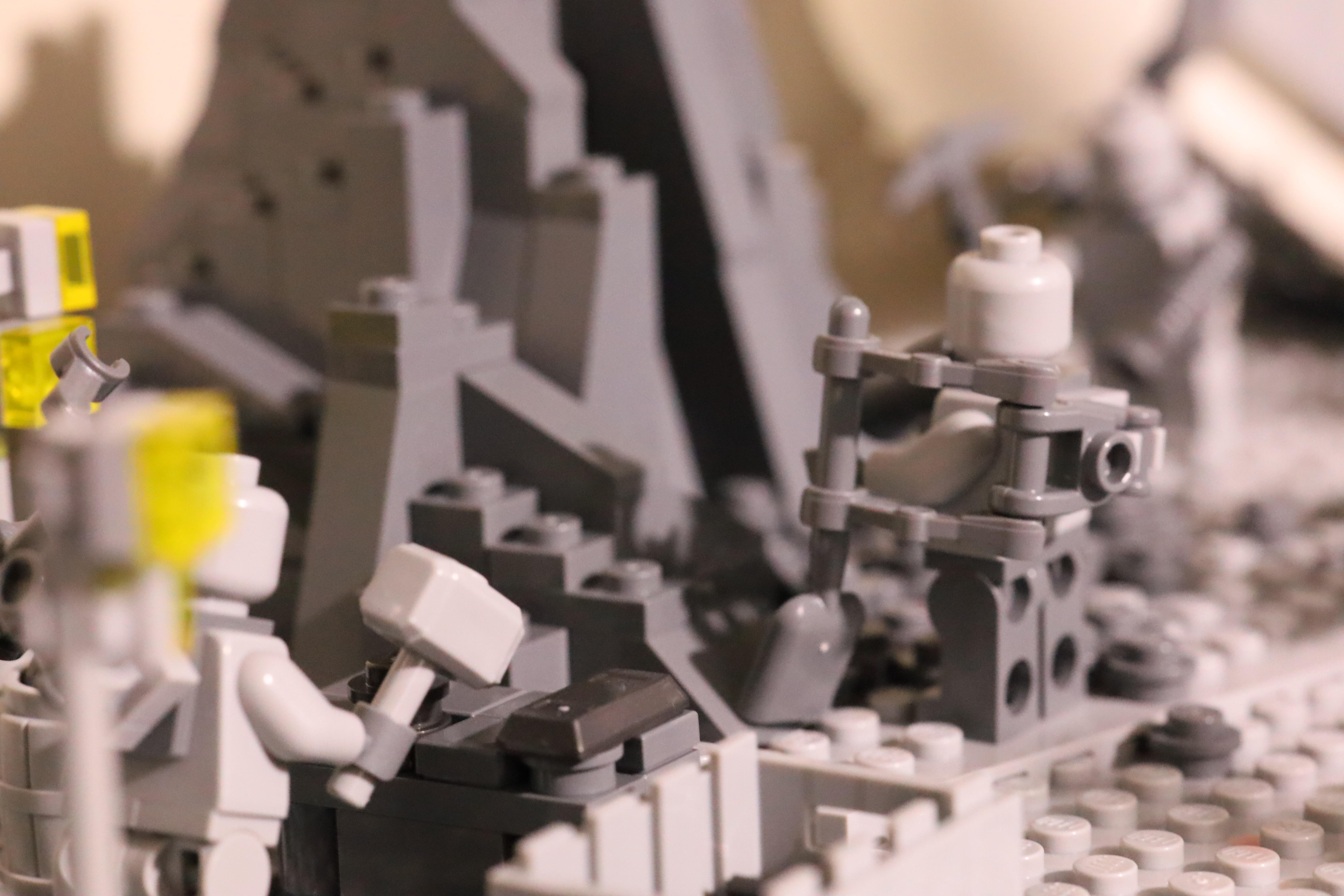 Classic Lunar Mining Base | Scrolller