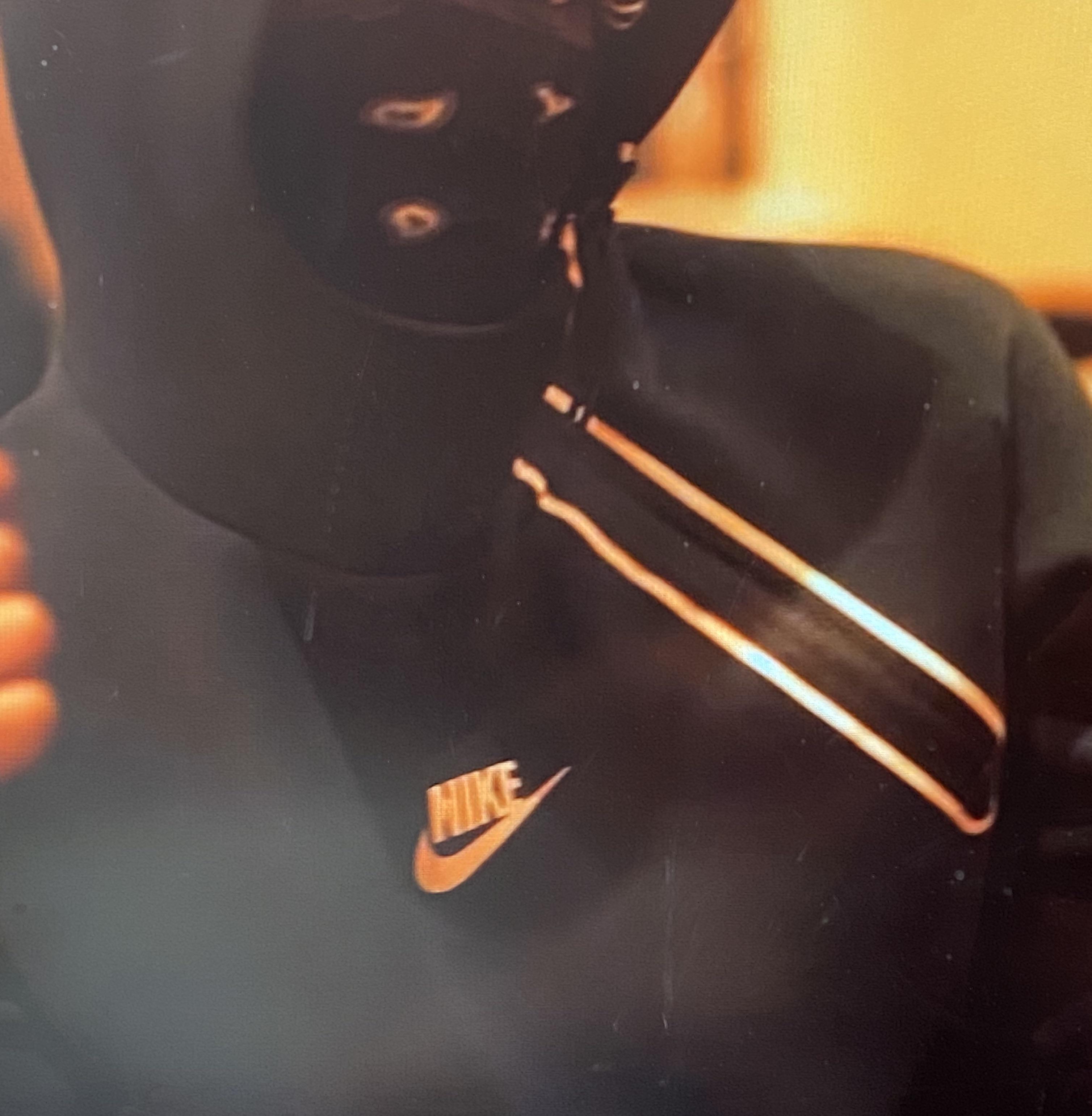 Nike hoodie | Scrolller