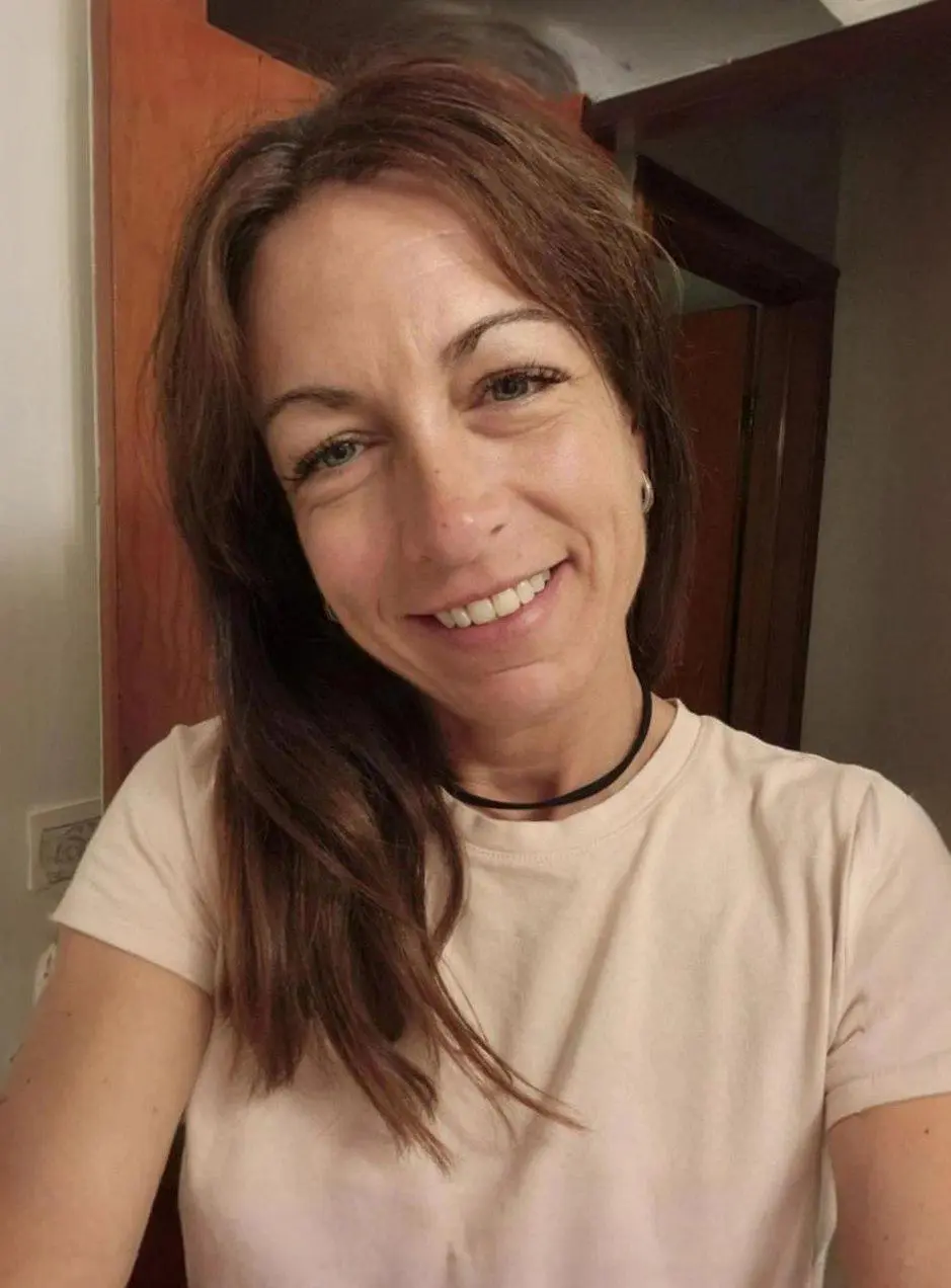 No makeup all natural shining bright | Scrolller