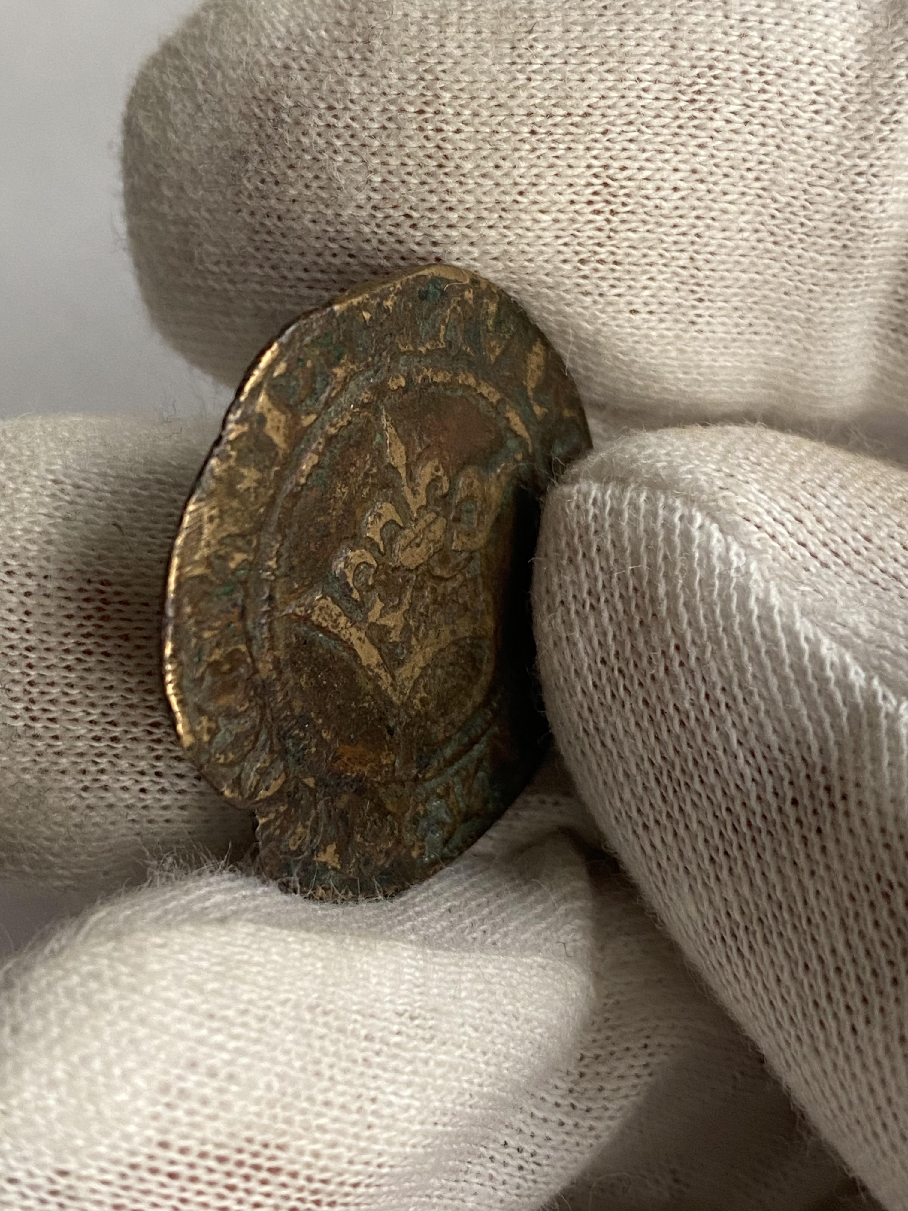 Help needed identifying | Scrolller