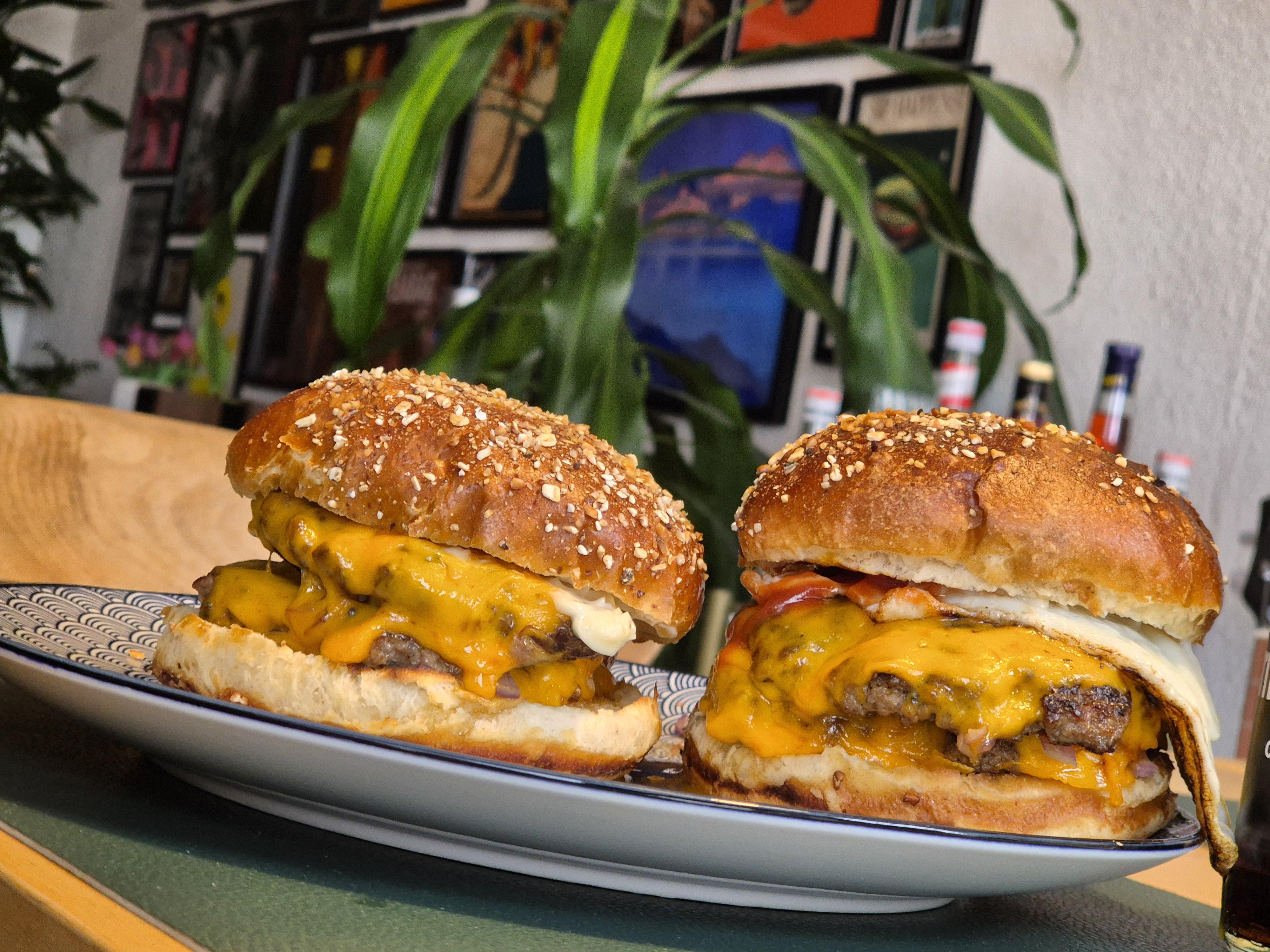 Not smashed enough try at double smashed burgers | Scrolller