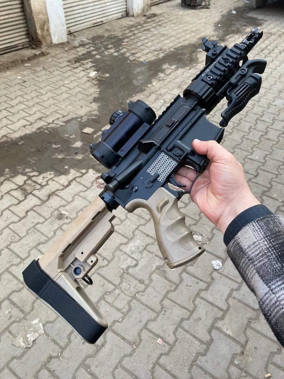 Counterfeit M4 built by hand in Pakistan. | Scrolller