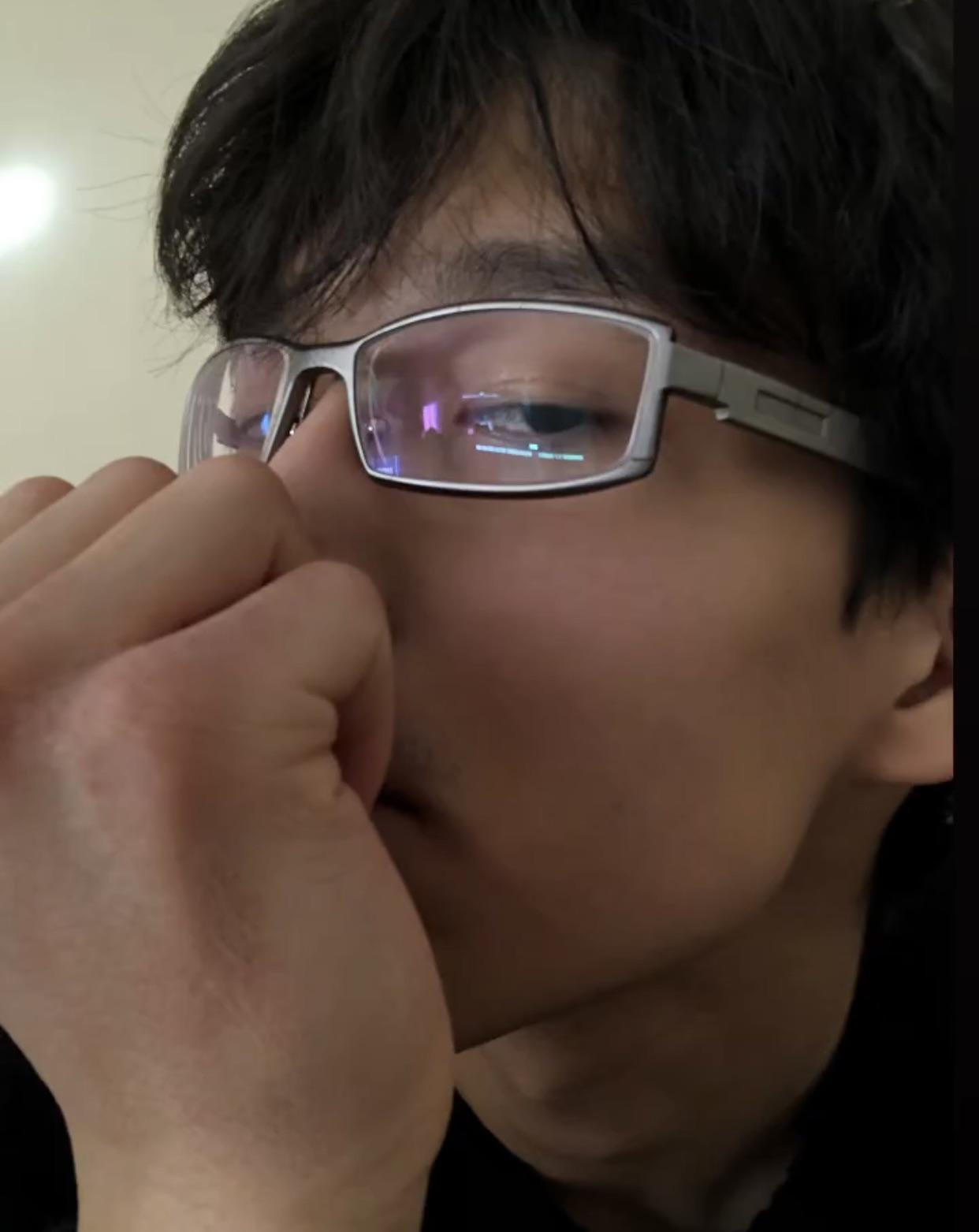 Identifying frames or finding something similar Pls and thank u lol can’t find anything | Scrolller