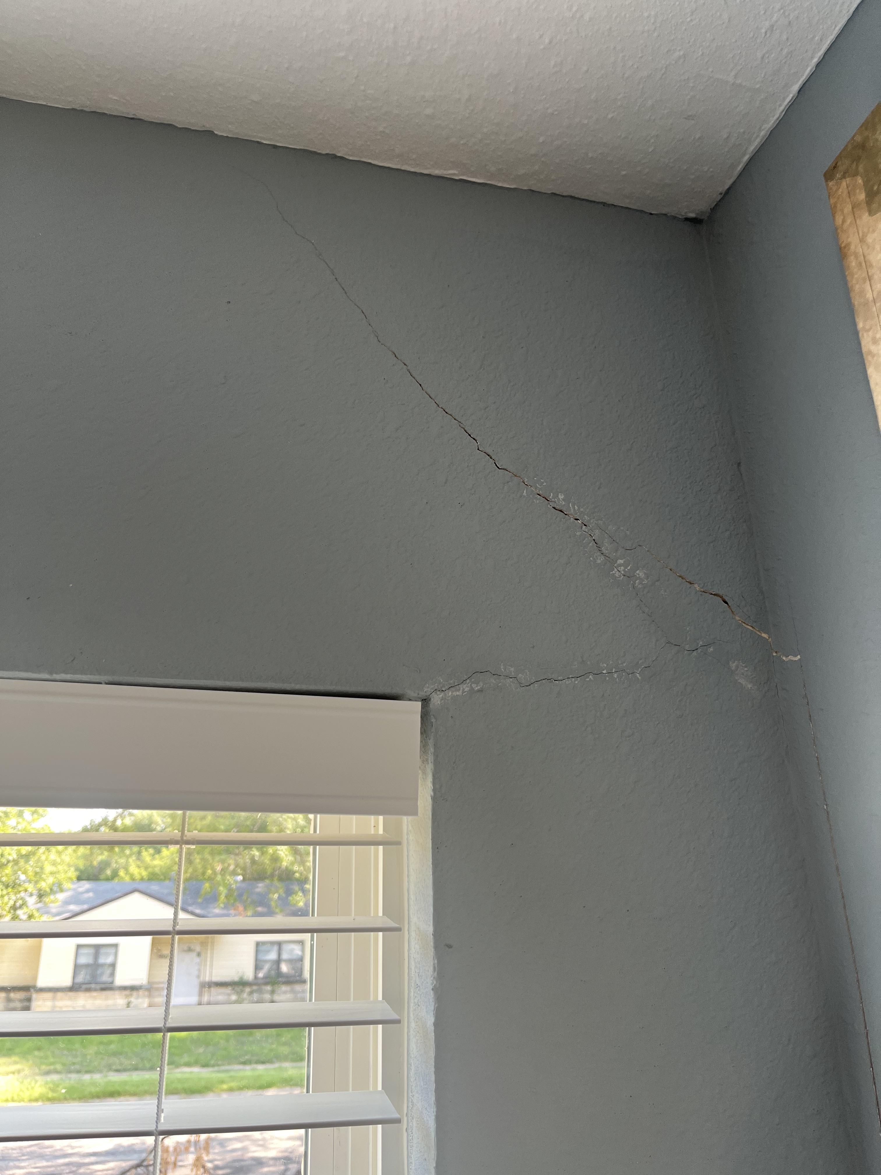 Front Wall of House (Pier on Beam) | Scrolller