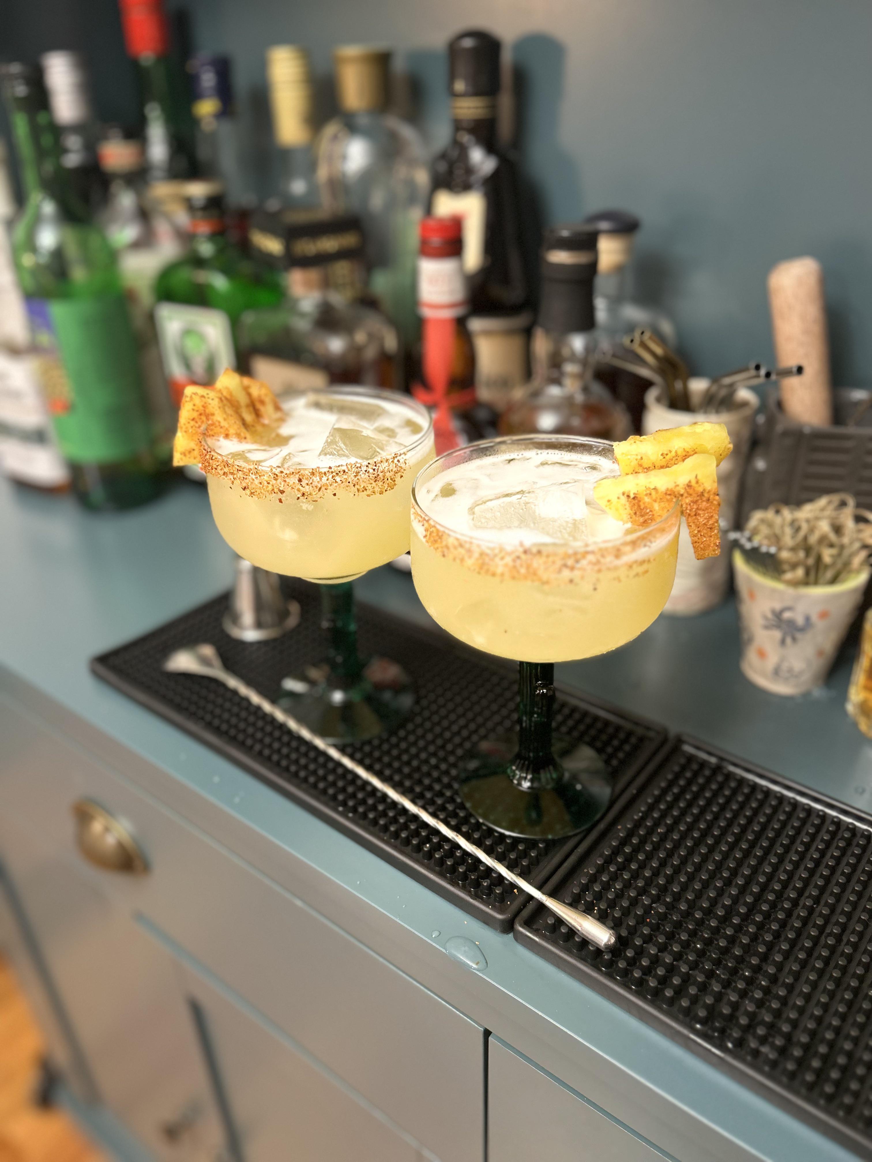 Pineapple Mezcalaritas | Scrolller