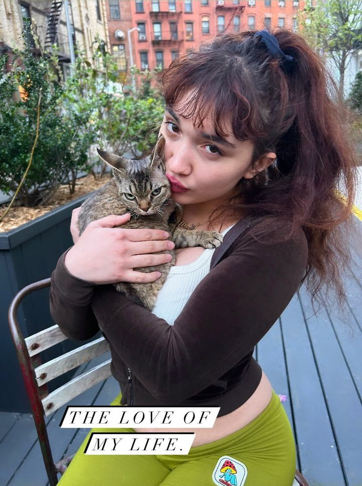 Rowan Blanchard | Scrolller