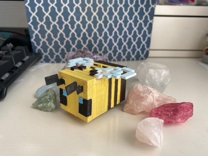 We painted our 3D printed Minecraft bee! | Scrolller