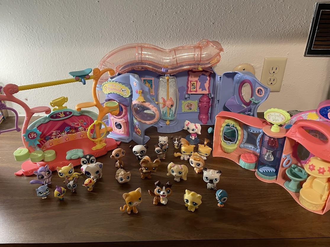 What remains of my (mostly) childhood LPS collection (+ things I used to have that are no longer ...