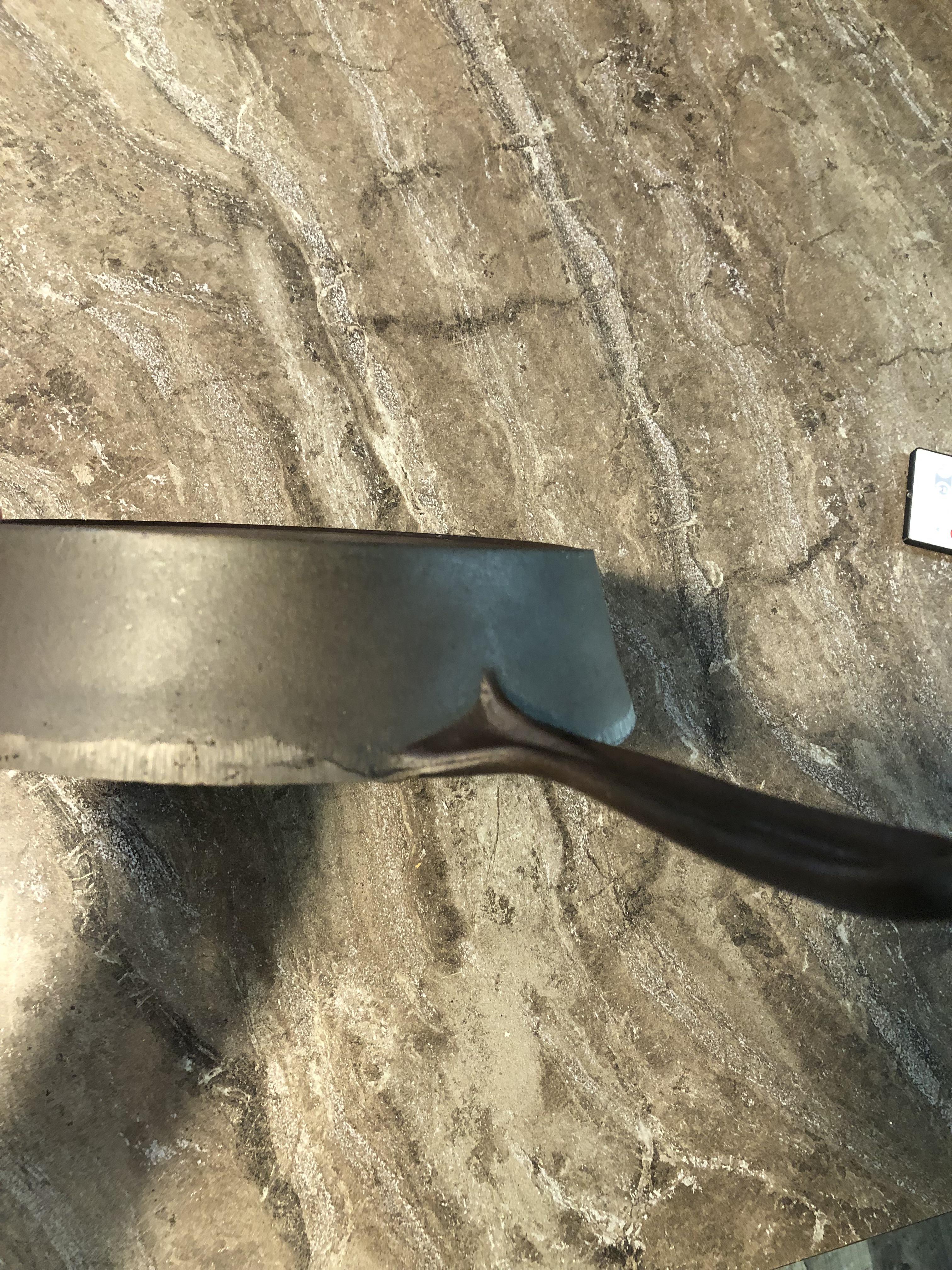 Can anyone help identify this pan? Only identifying mark I can find is the 7 | Scrolller