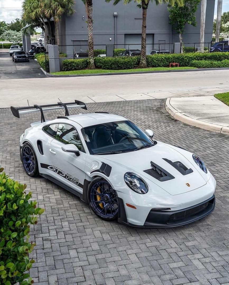 Porsche 911 GT3 RS | Scrolller