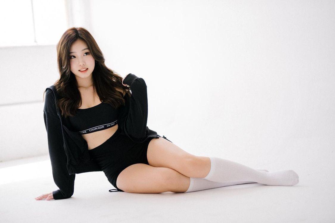 More jess | Scrolller