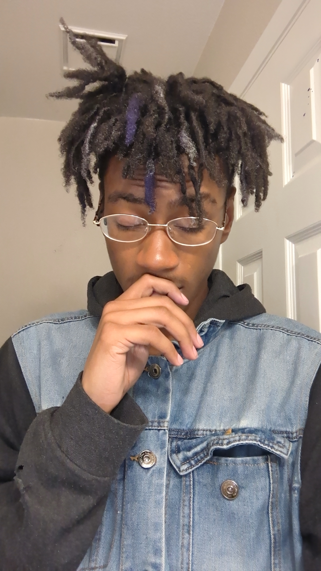 I started my freeform dreads 4 Weeks ago. This is how they look | Scrolller