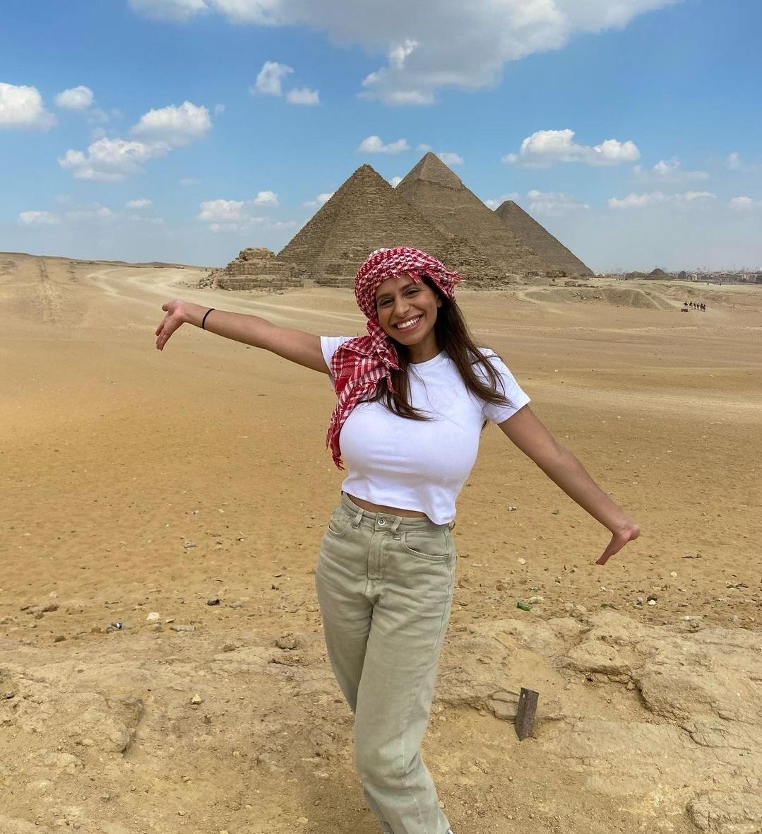 Pyramids | Scrolller