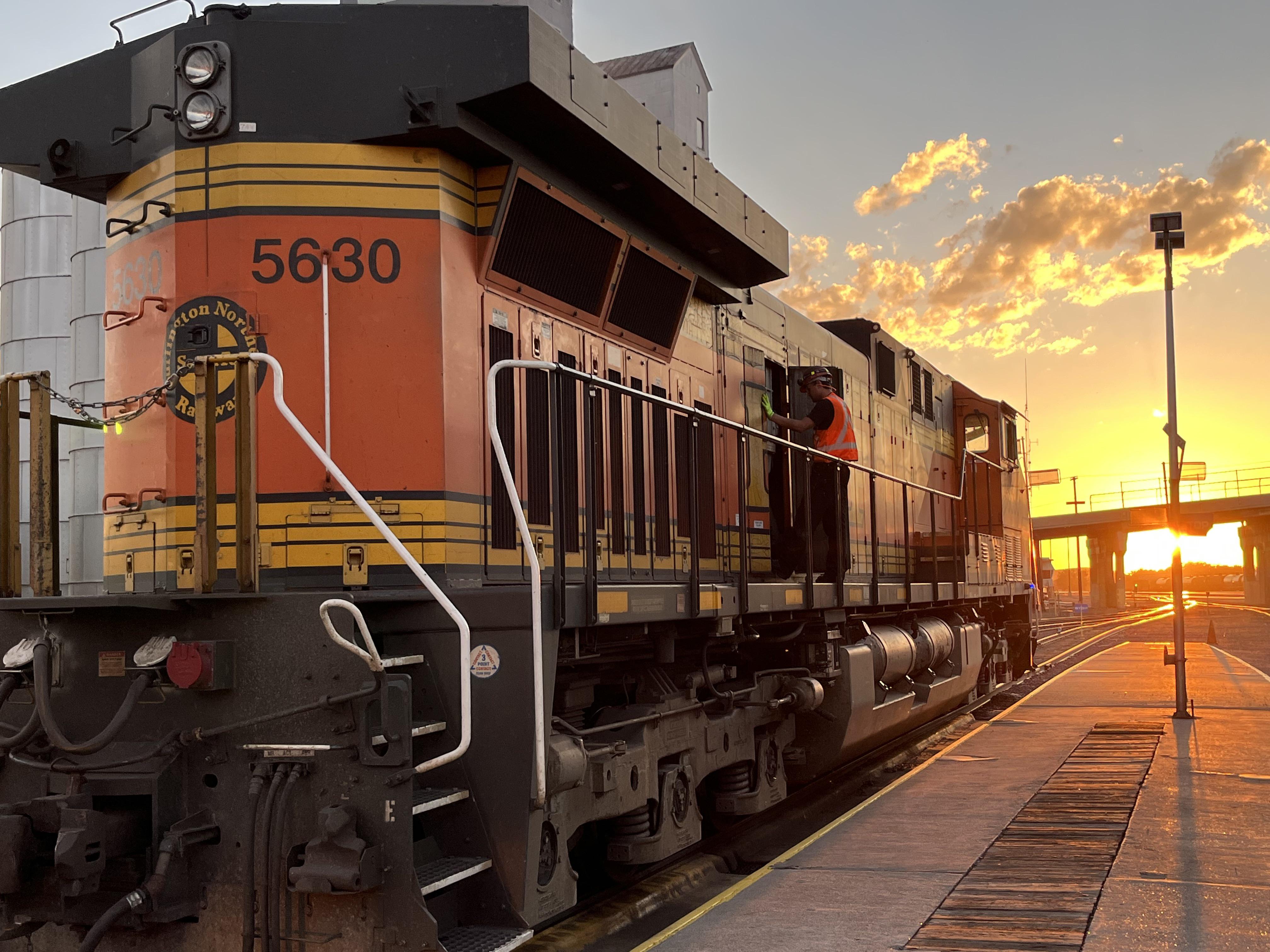 Railroad | Pictures | Scrolller