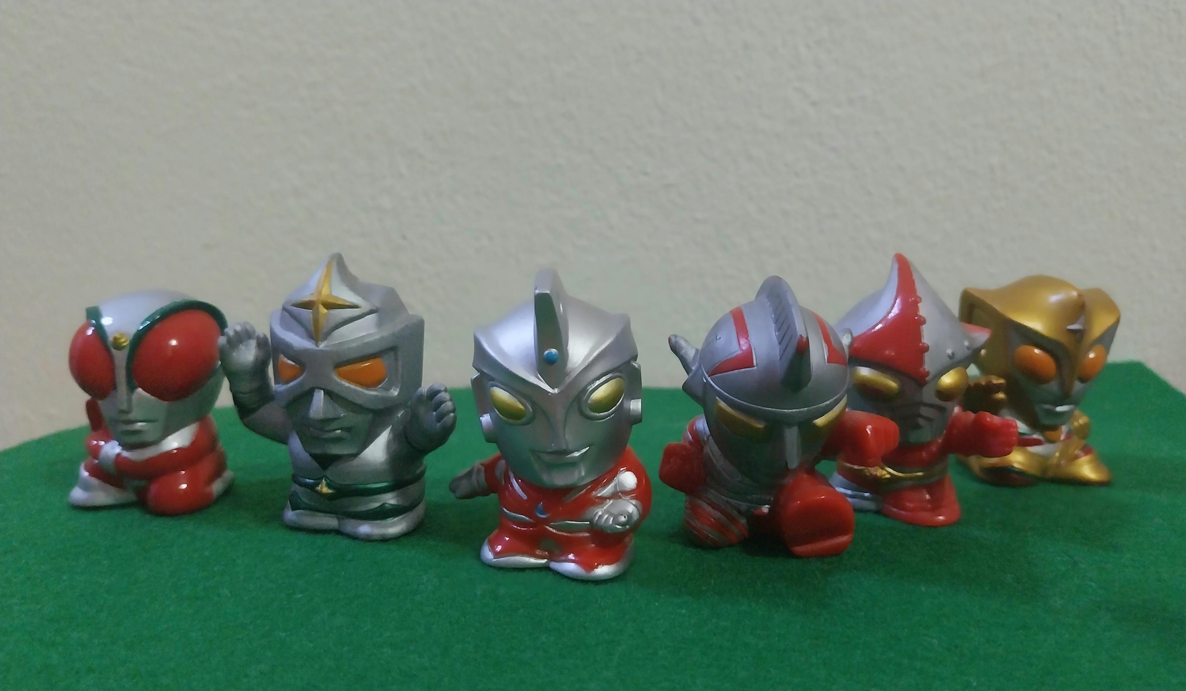 Discover more like Ultraman: My finger puppet/SD figures of the Galactic Federation and Related ...