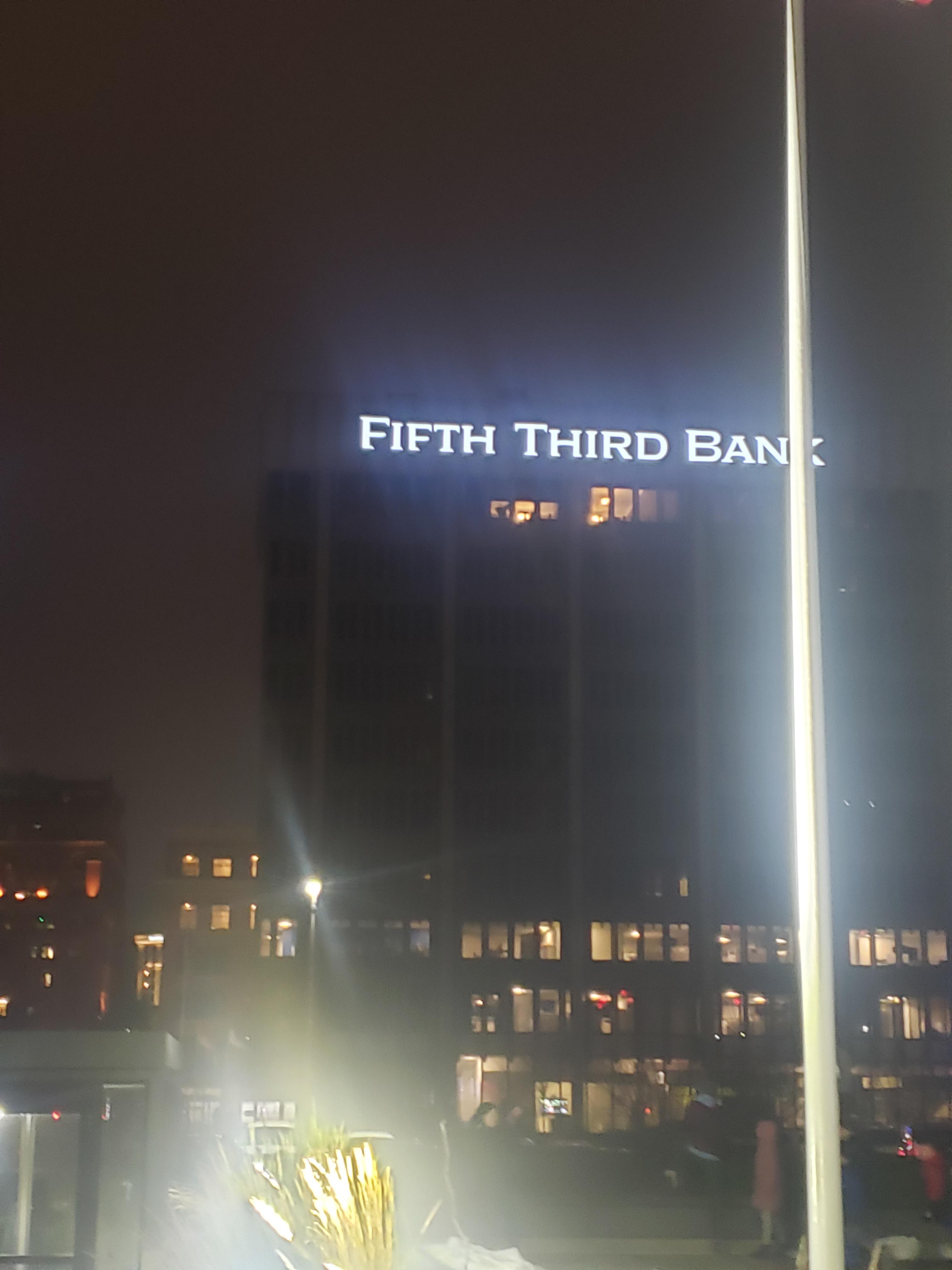Wut doing fifth third? @GR/MI/USA | Scrolller