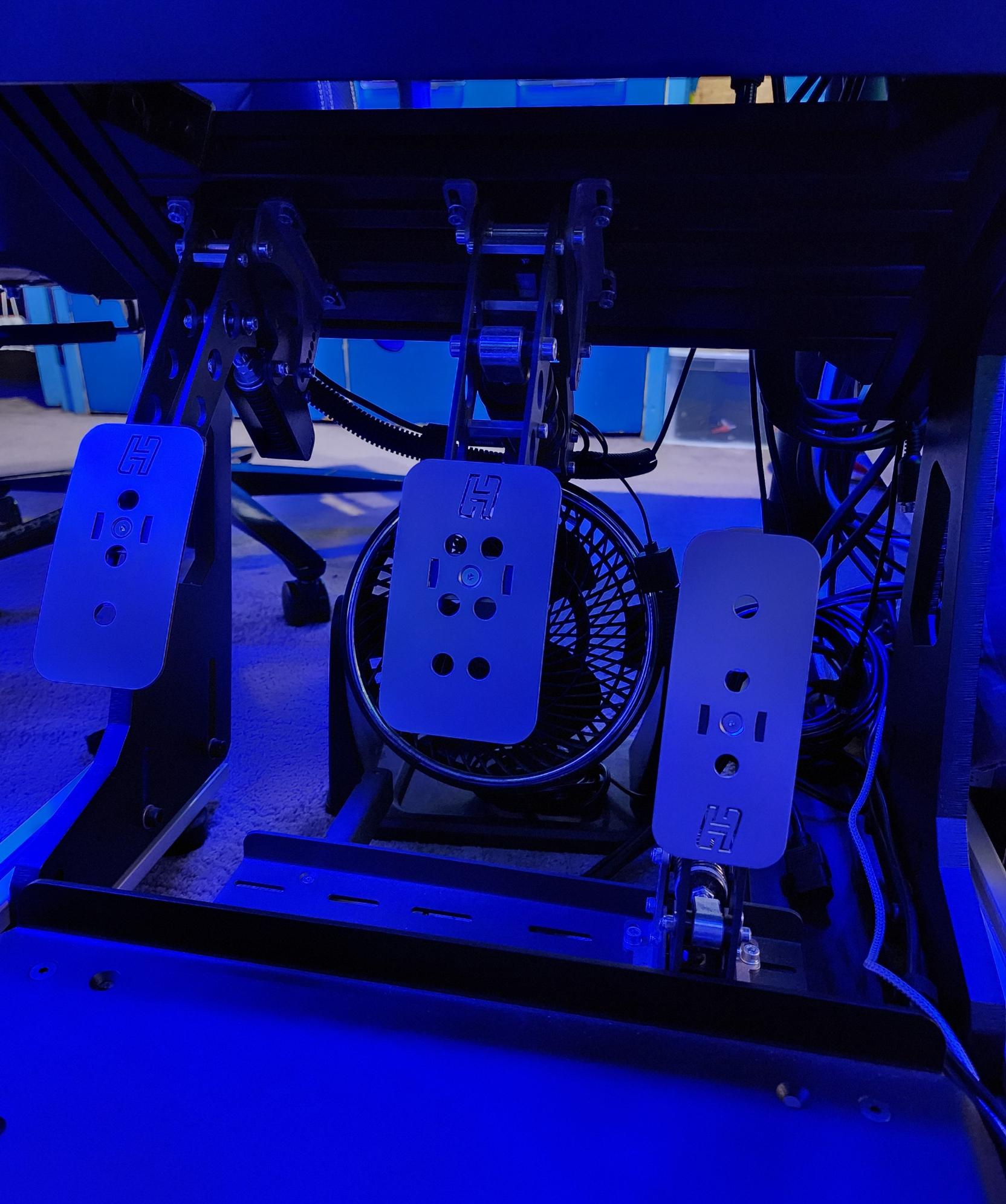 Dual Use Rig - Sim / M&K | Scrolller