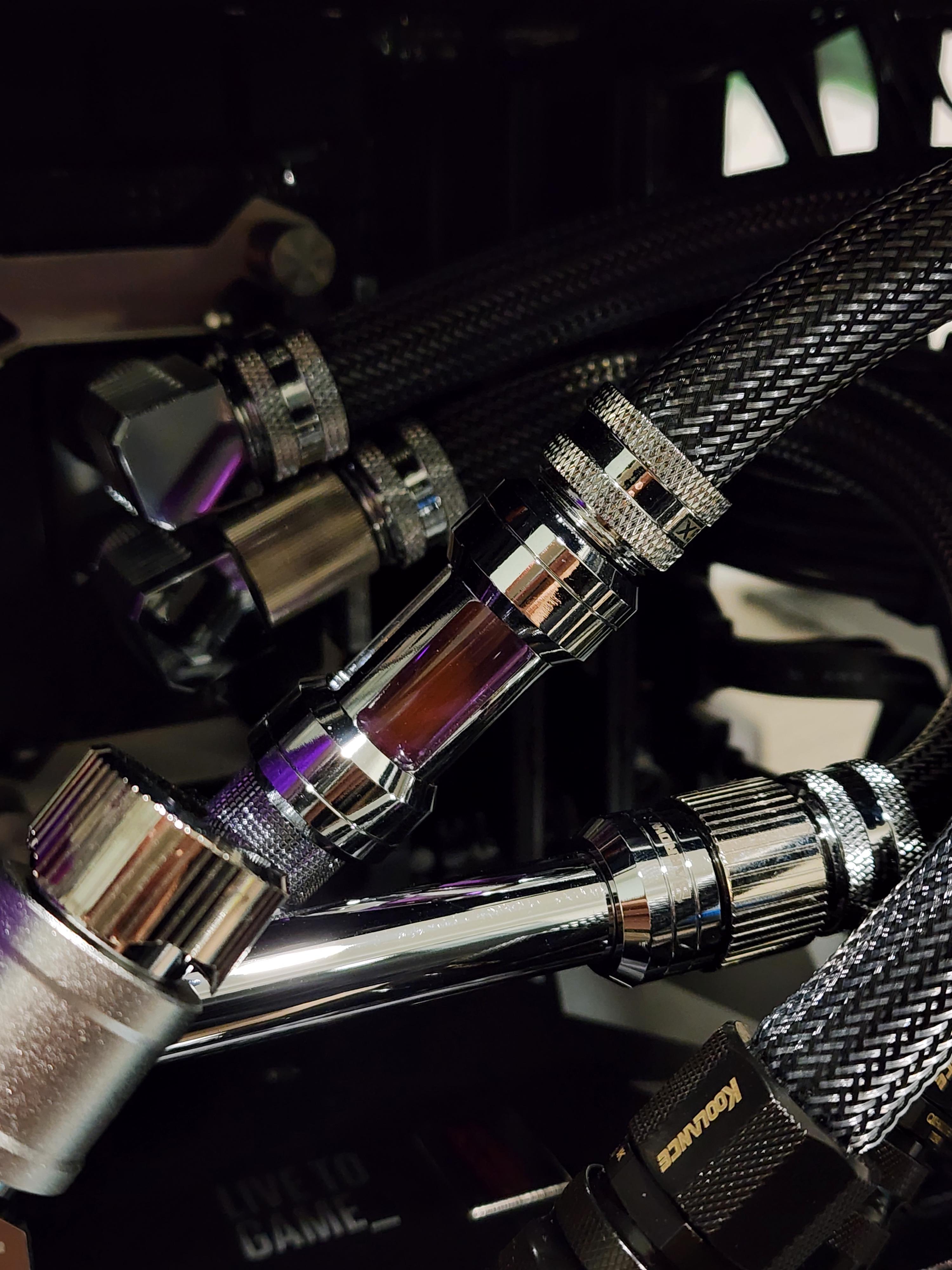 A3 mATX Full Custom Loop | Scrolller