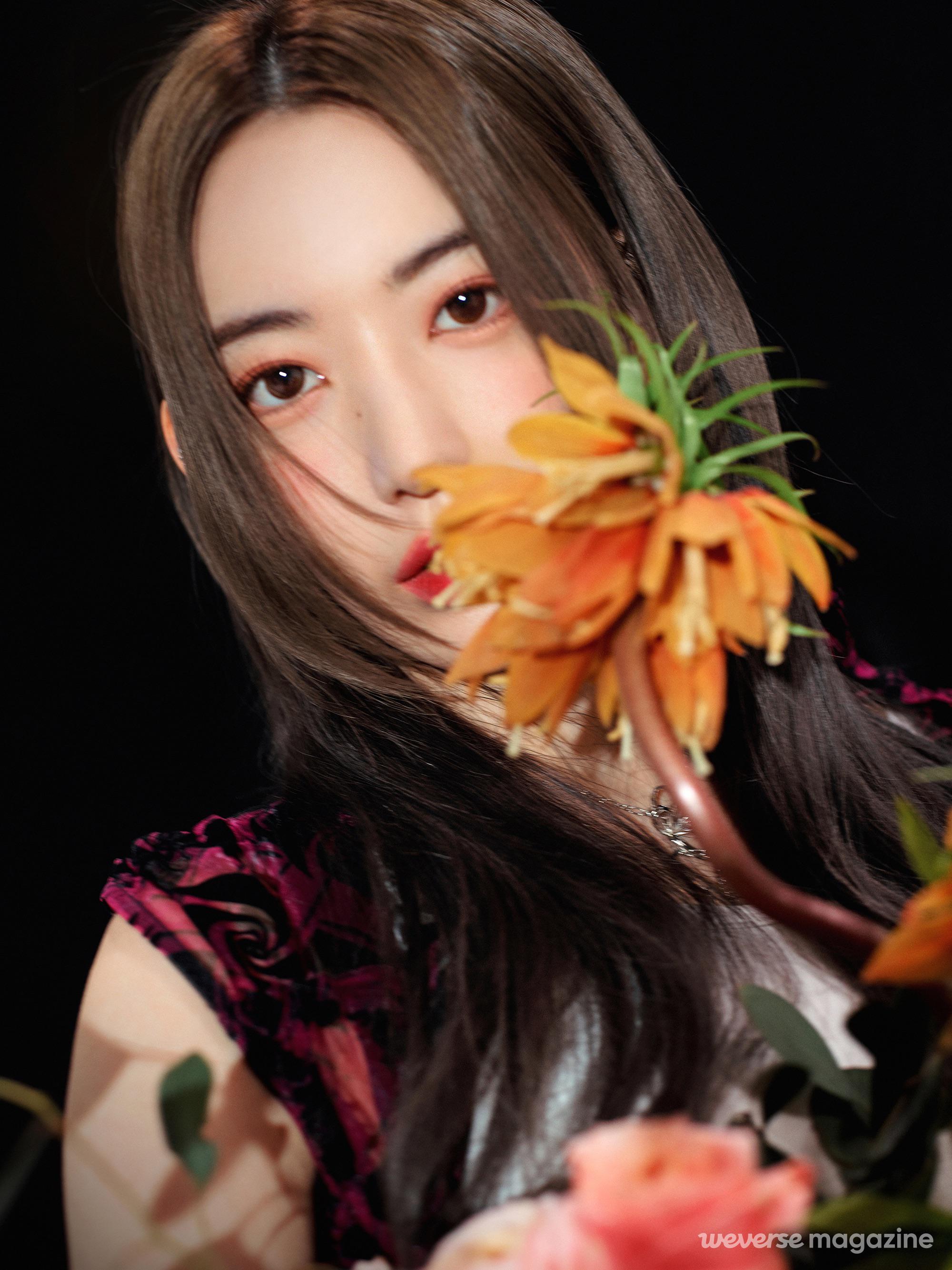 220510 Miyawaki Sakura X Weverse Magazine | Scrolller
