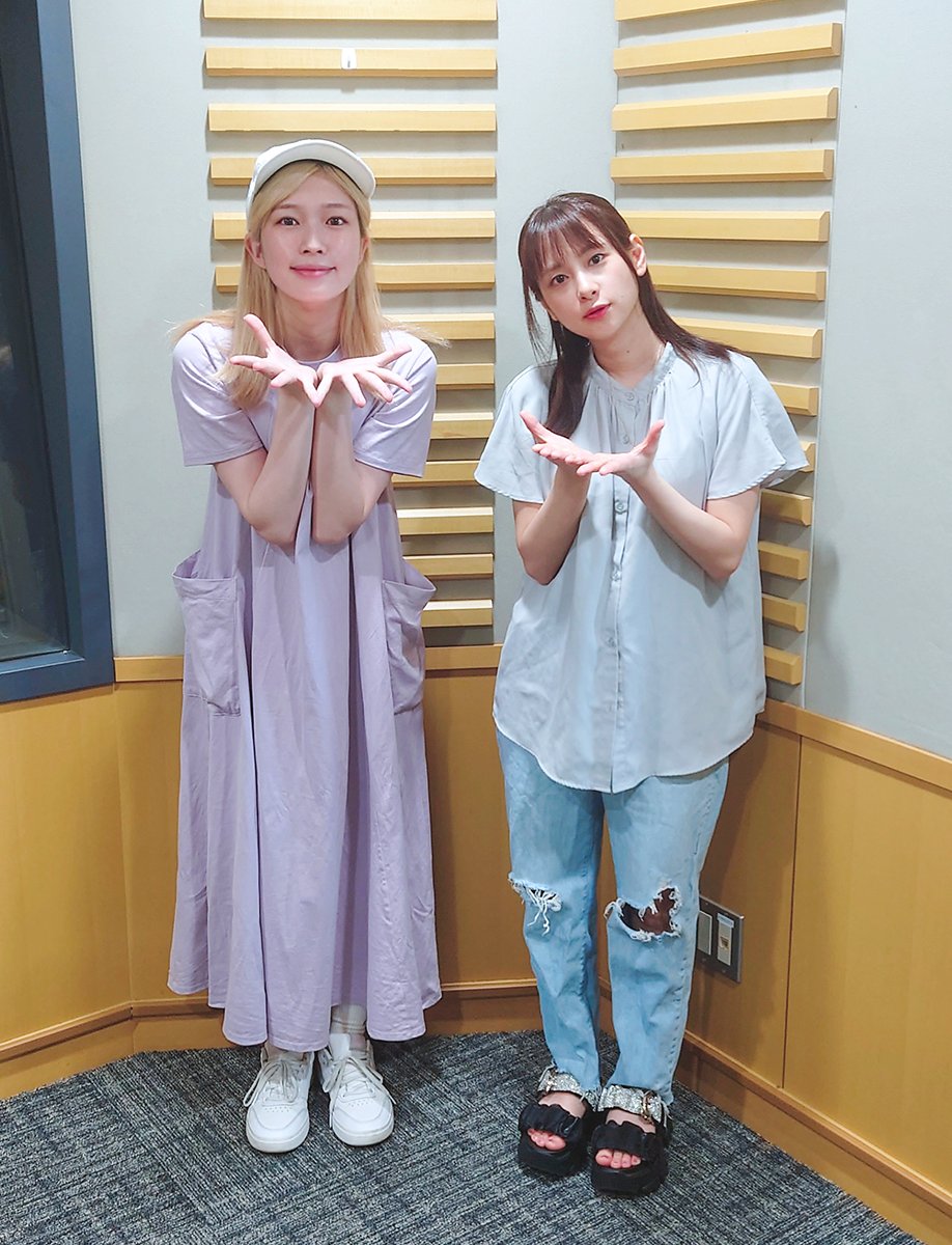 Aoyama Yoshino and Maeda Kaori from Kinyoubi no Shijimi | Scrolller