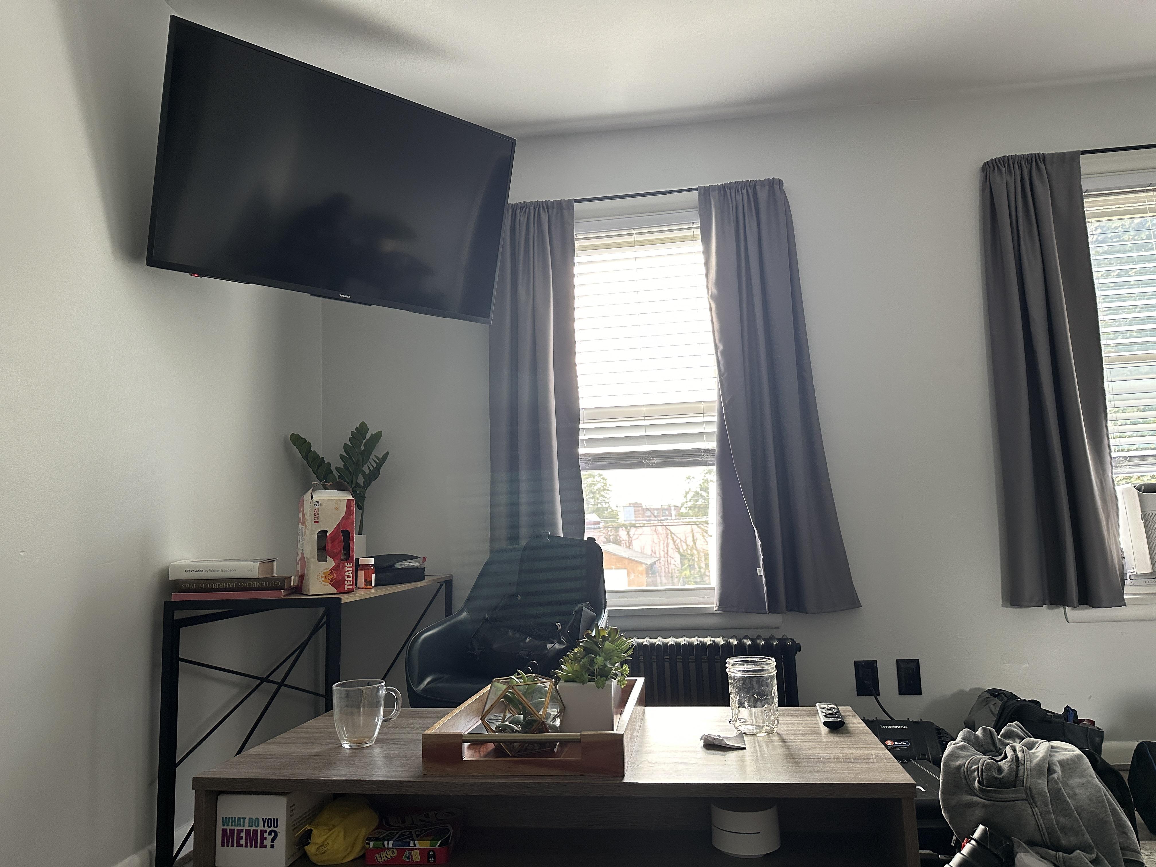 Doctors Office Height at an Air BnB | Scrolller