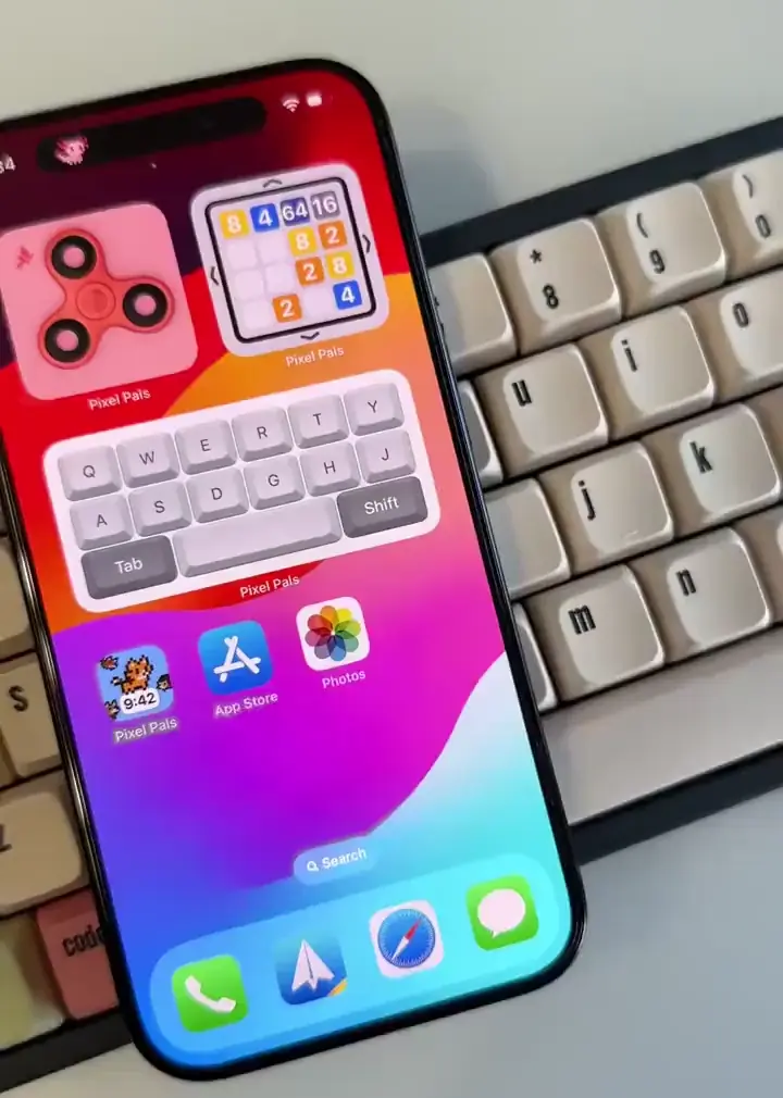 Pixel Pals iOS 17 update: Mechanical Keyboard Fidget Toy Widget | Scrolller