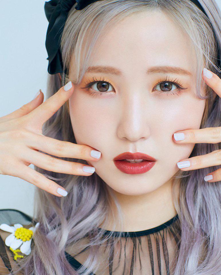 220719 Nasup Instagram Update With Honda Hitomi And Yabuki Nako | Scrolller