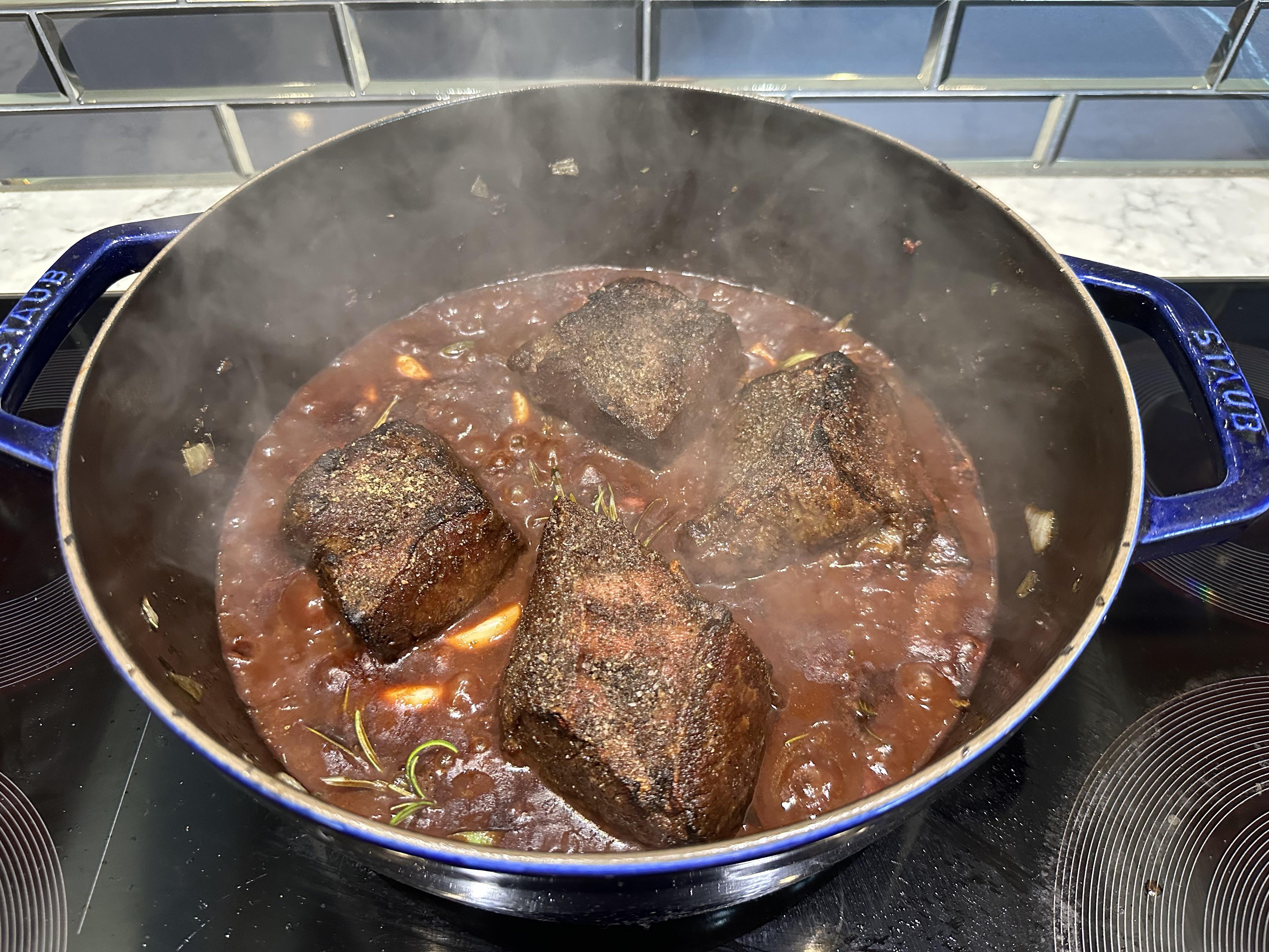 Red Wine Braised Short Ribs | Scrolller