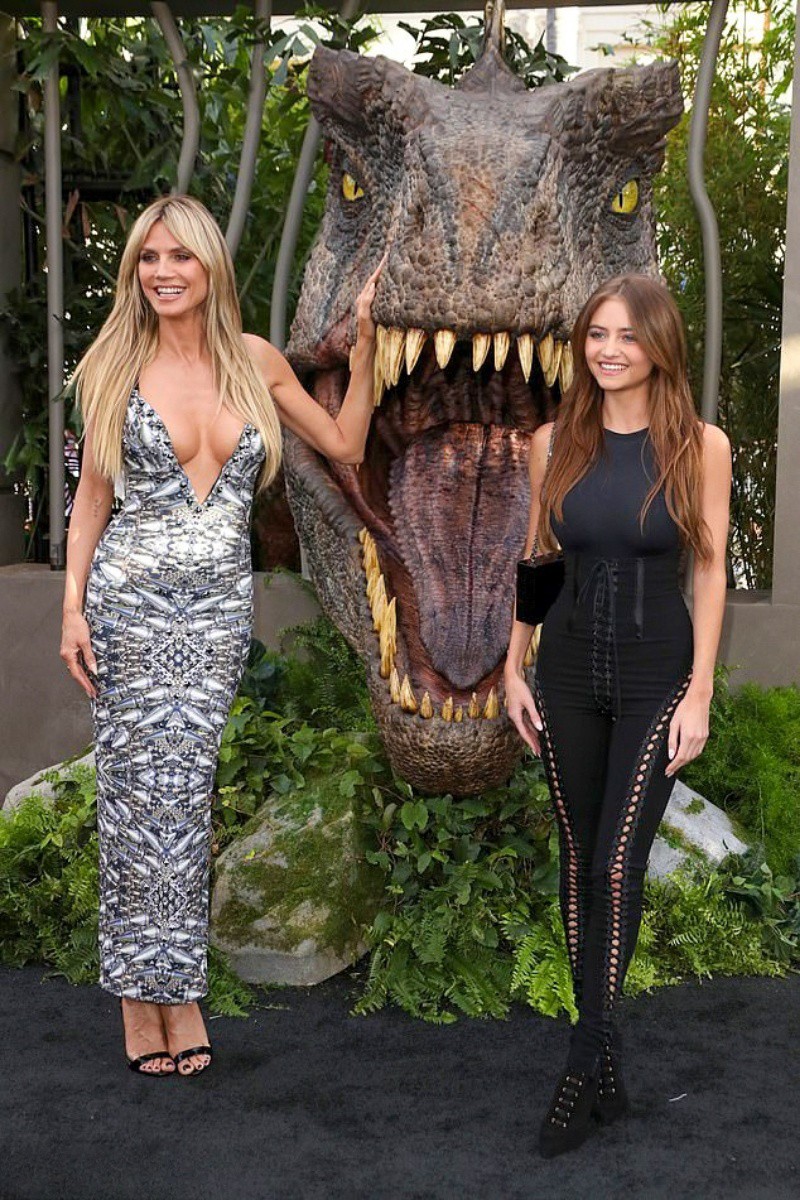 The Jurassic World Dominion Premiere | Scrolller