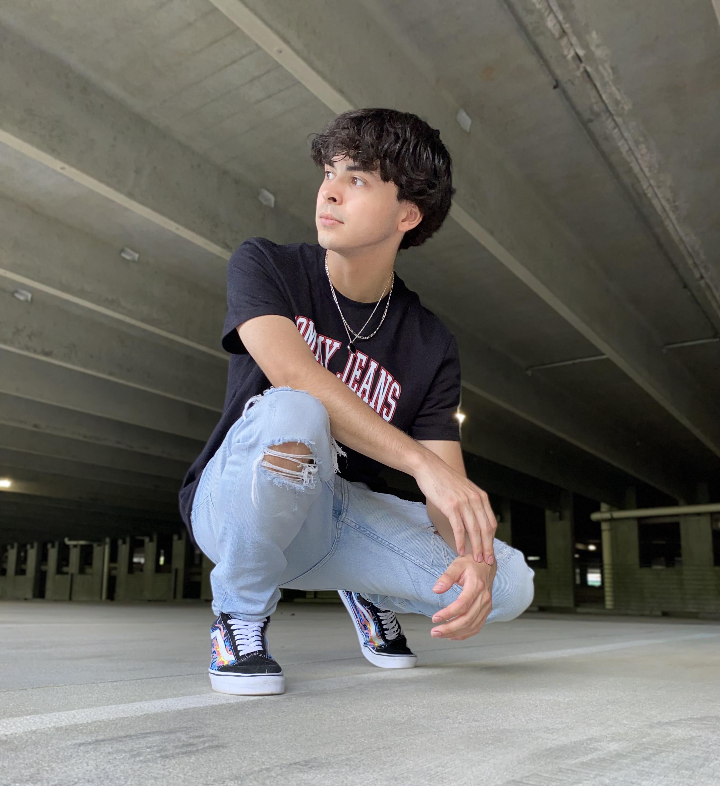 M21 just recently grew out the facial hair for the first time to try it out | Scrolller