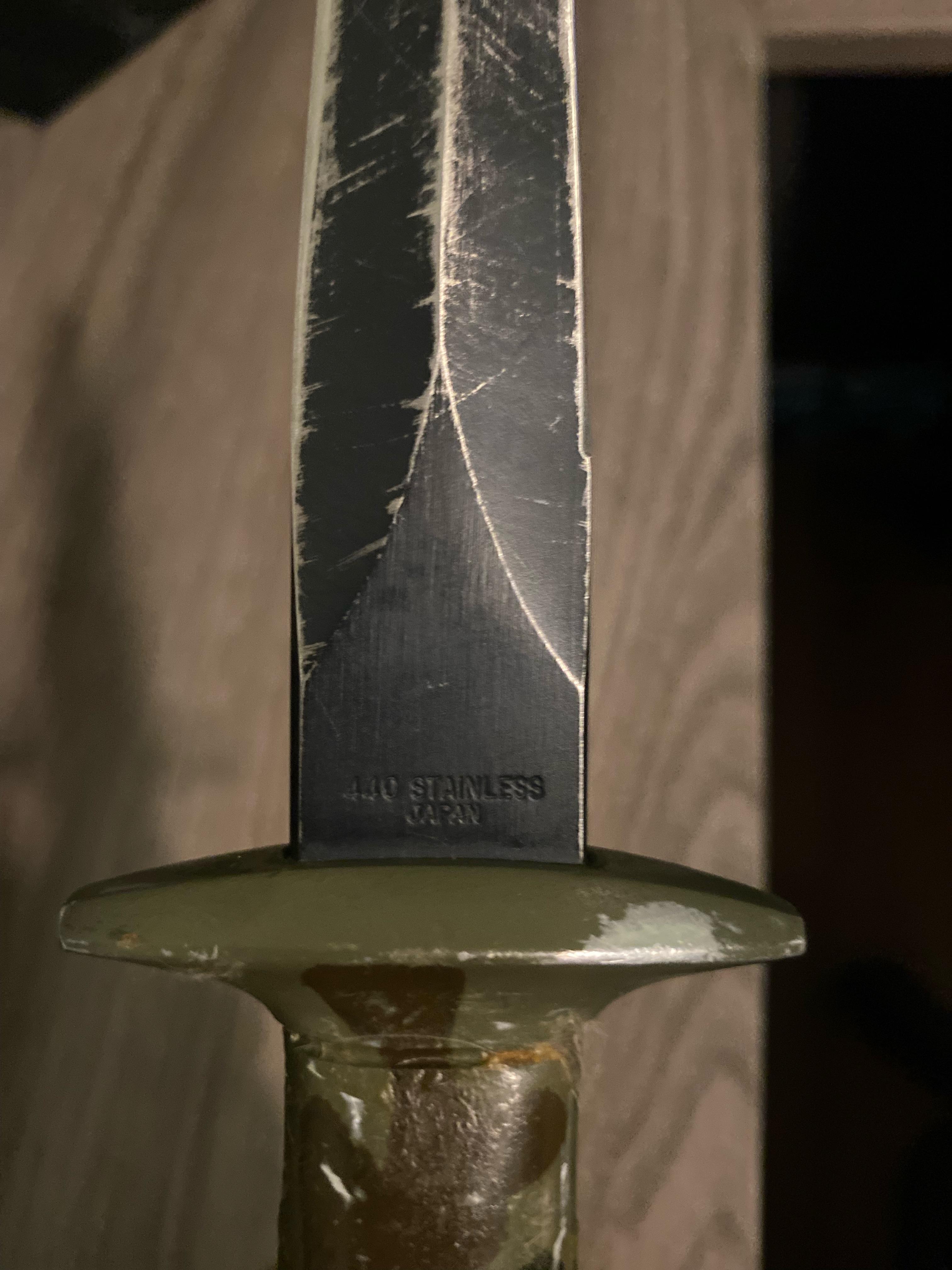 What Is This Knife? | Scrolller