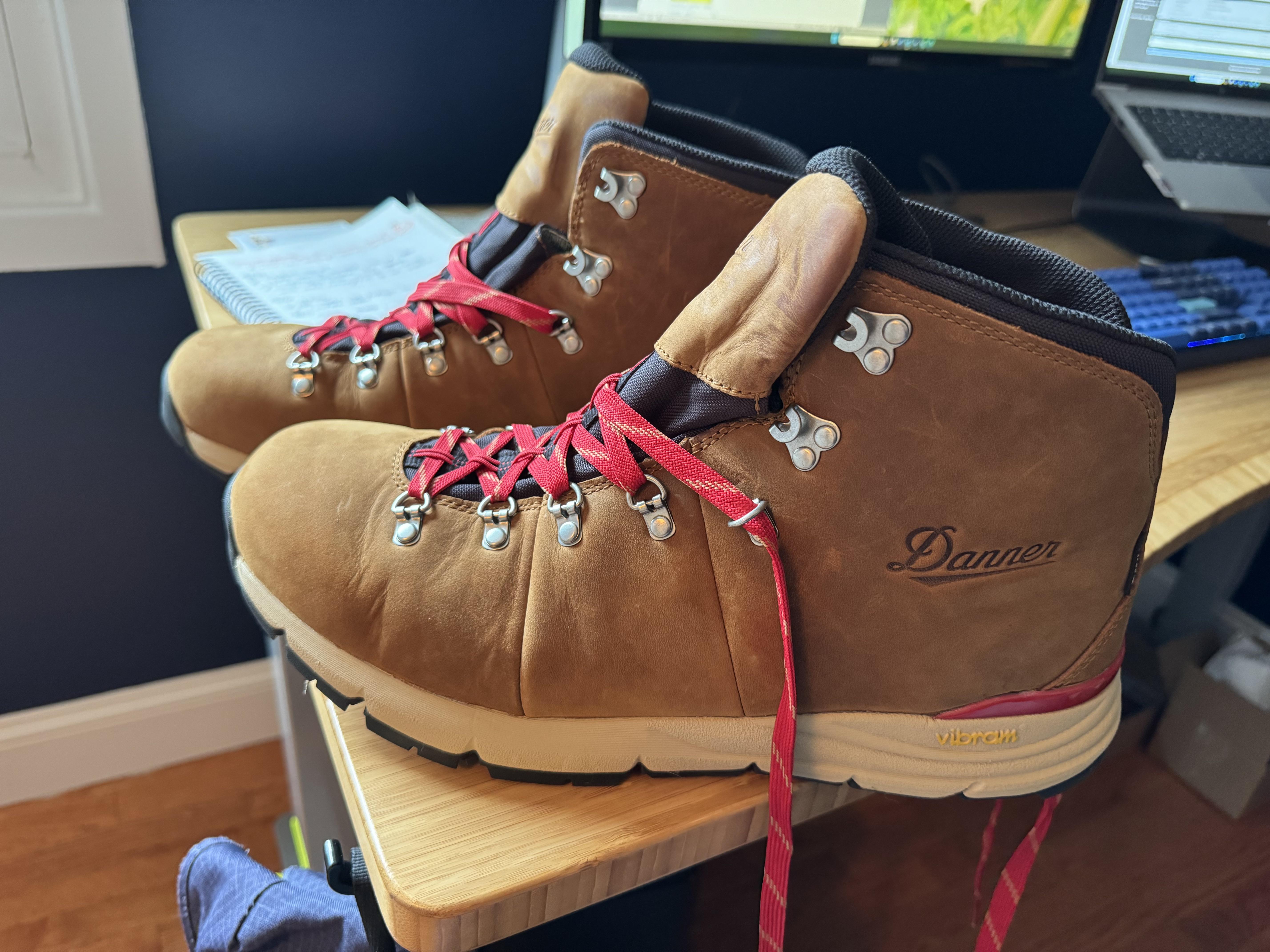 Shape deforming, boot too big? | Scrolller