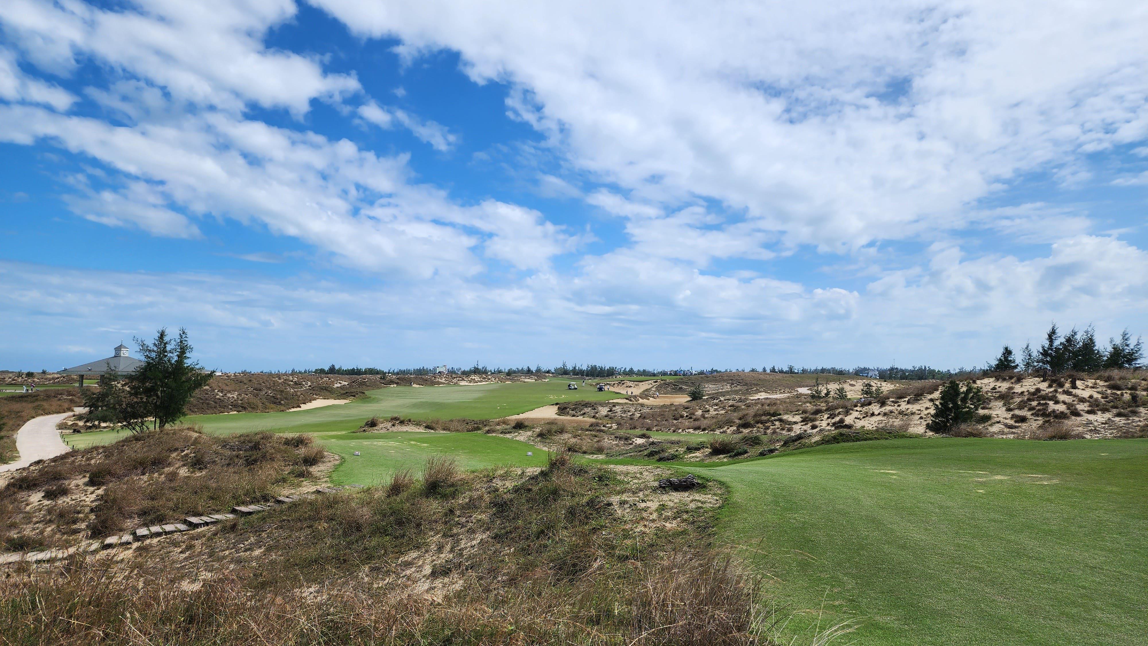 Vietnam golf trip | Scrolller