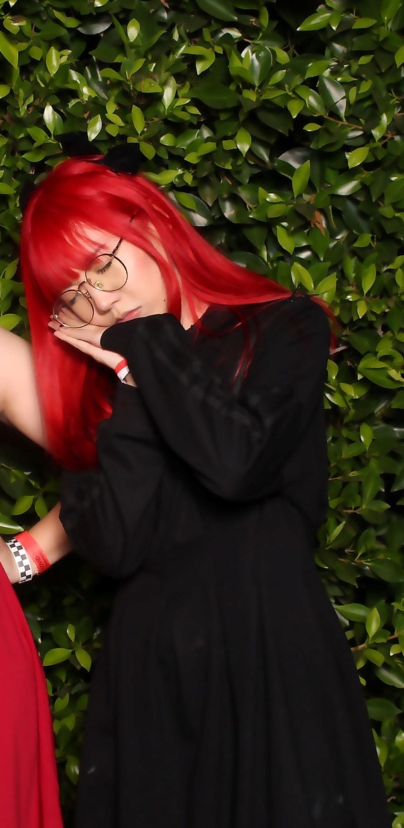 Red hair lily | Scrolller