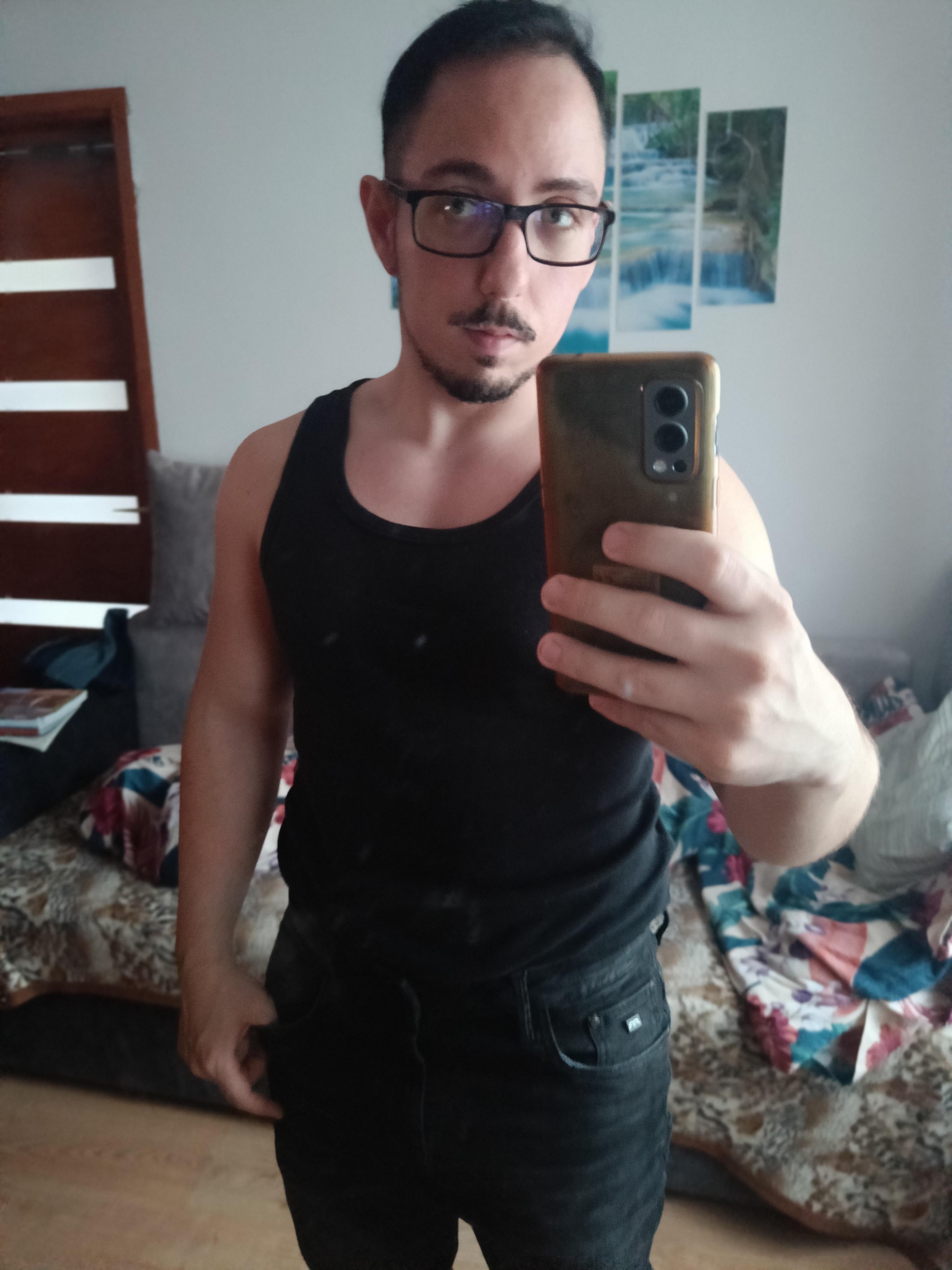 Beard or no Beard | Scrolller