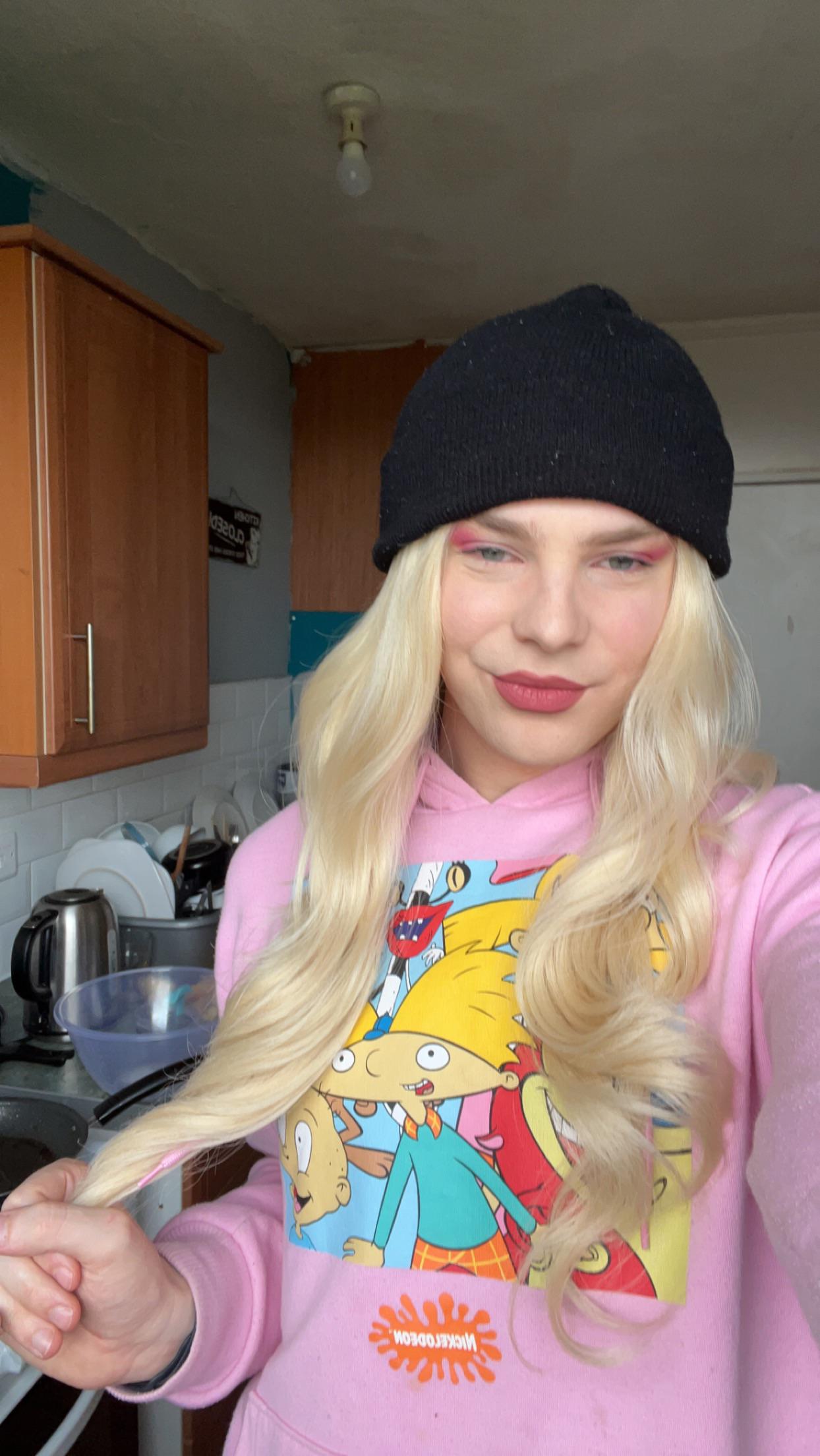 Discover more like Trans: Girlmoding for the first time today! and Related Content | Scrolller