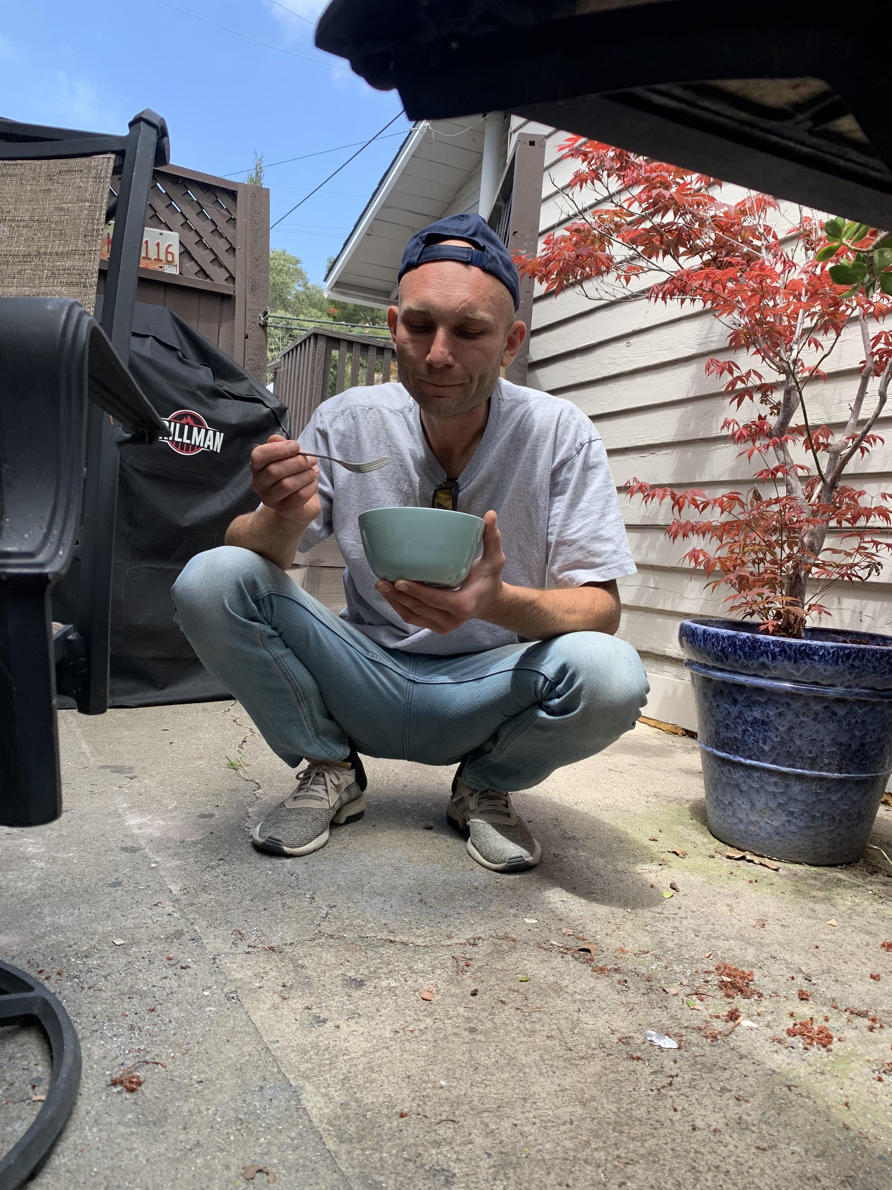 Quick lunch break. перерыв на обед. | Scrolller