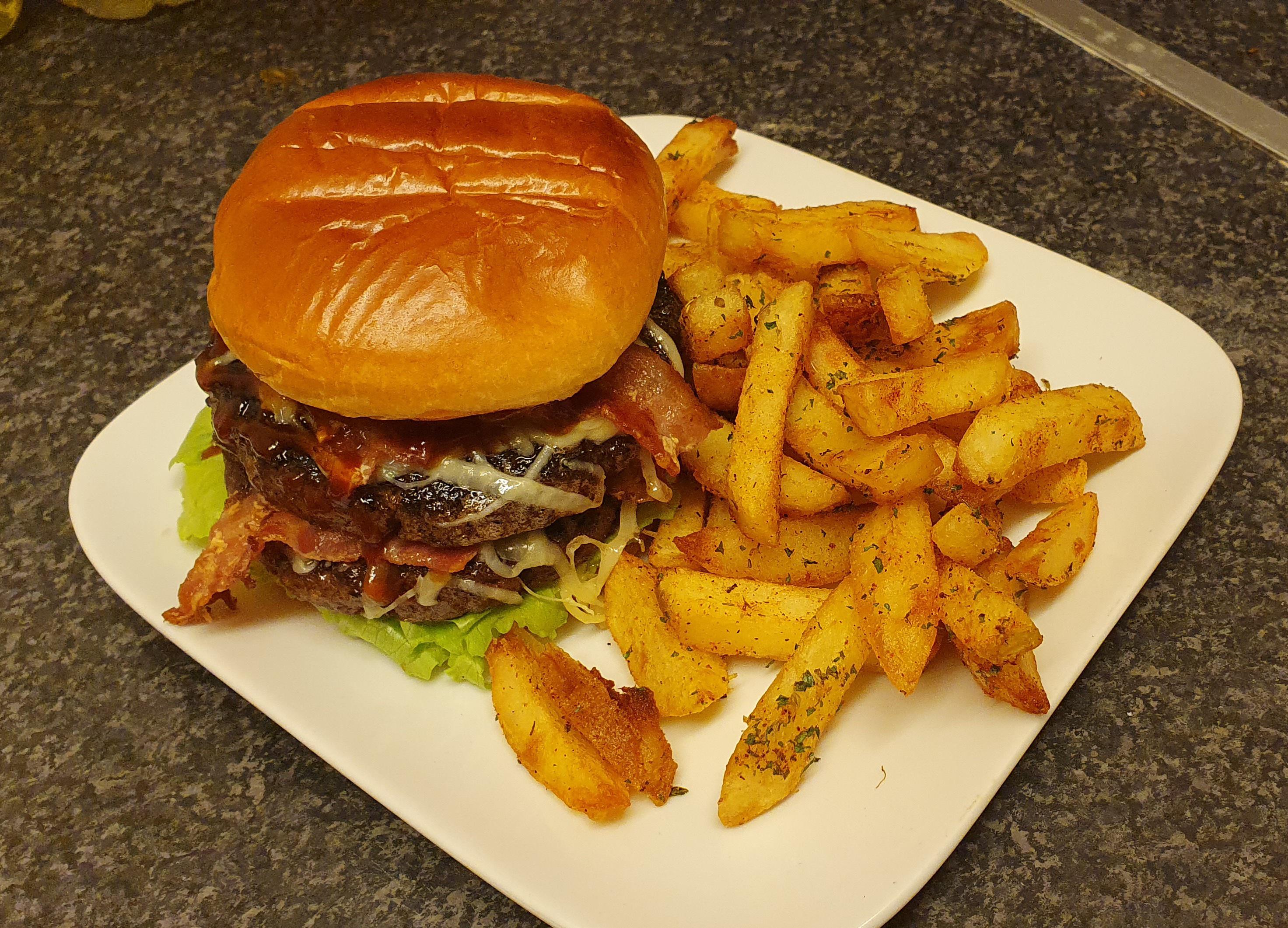 [homemade] Double steak bacon cheese burger and seasoned chips | Scrolller