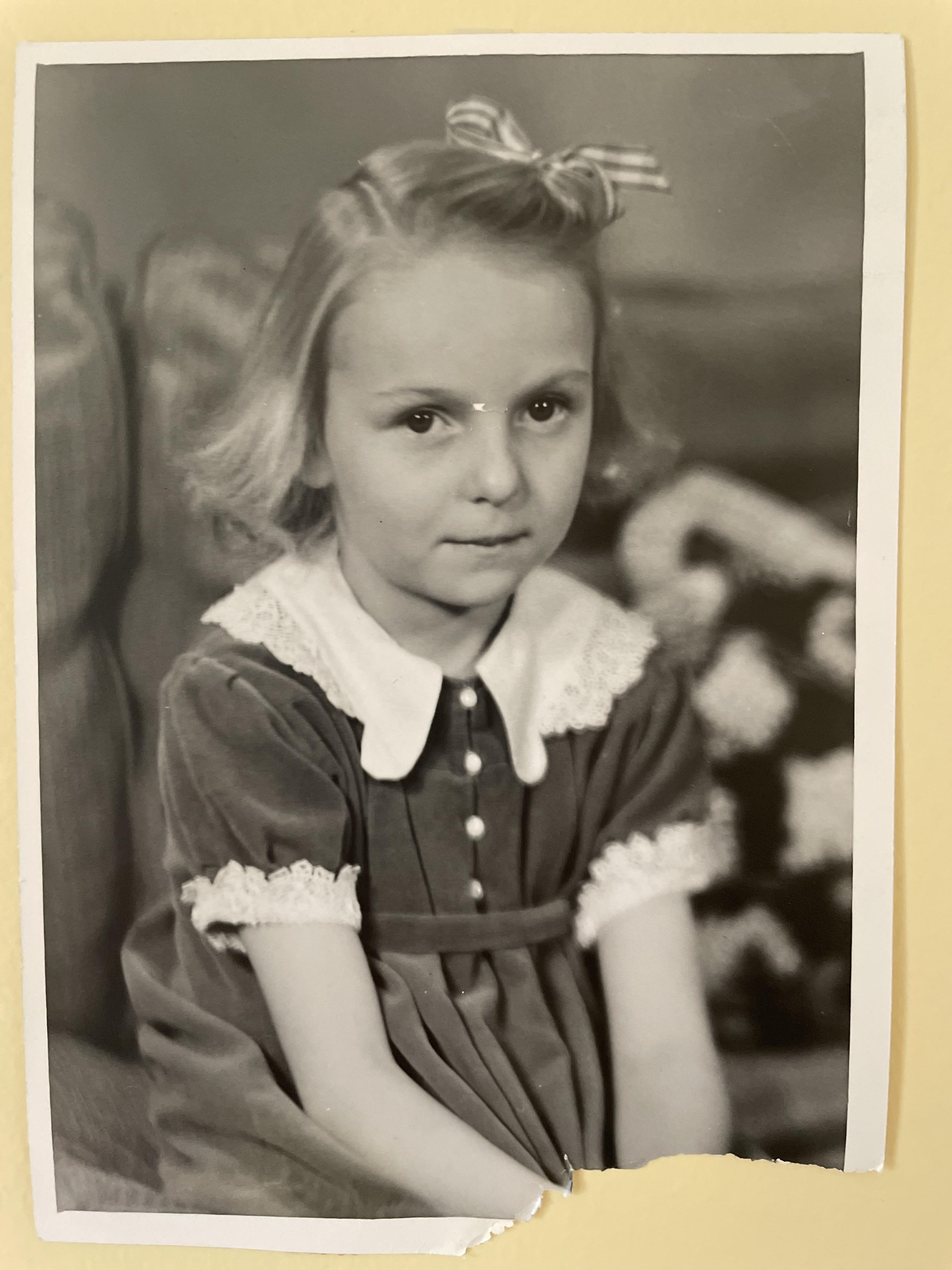 Please help restore picture of my grandma | Scrolller