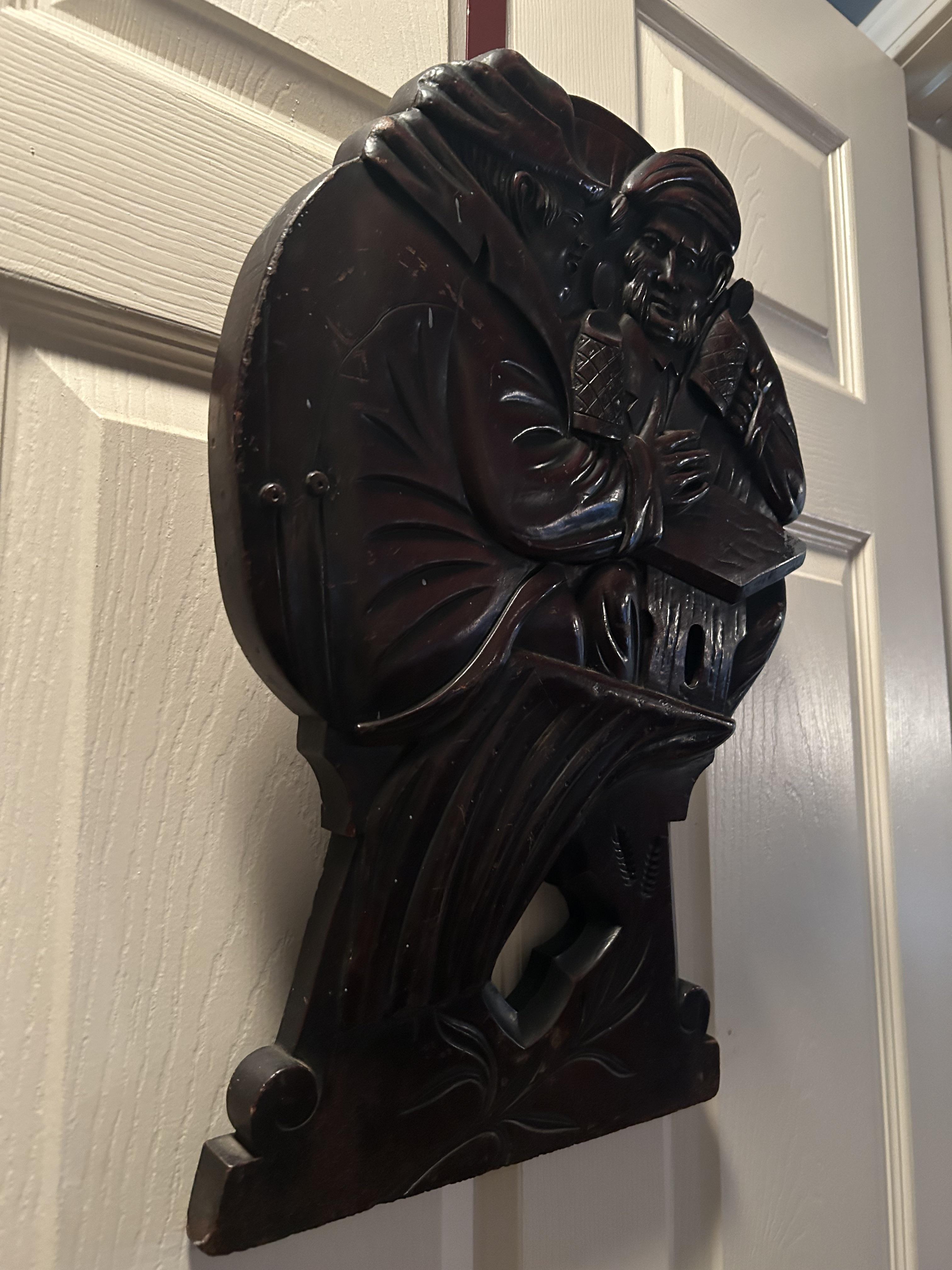 German (?) wood carving | Scrolller